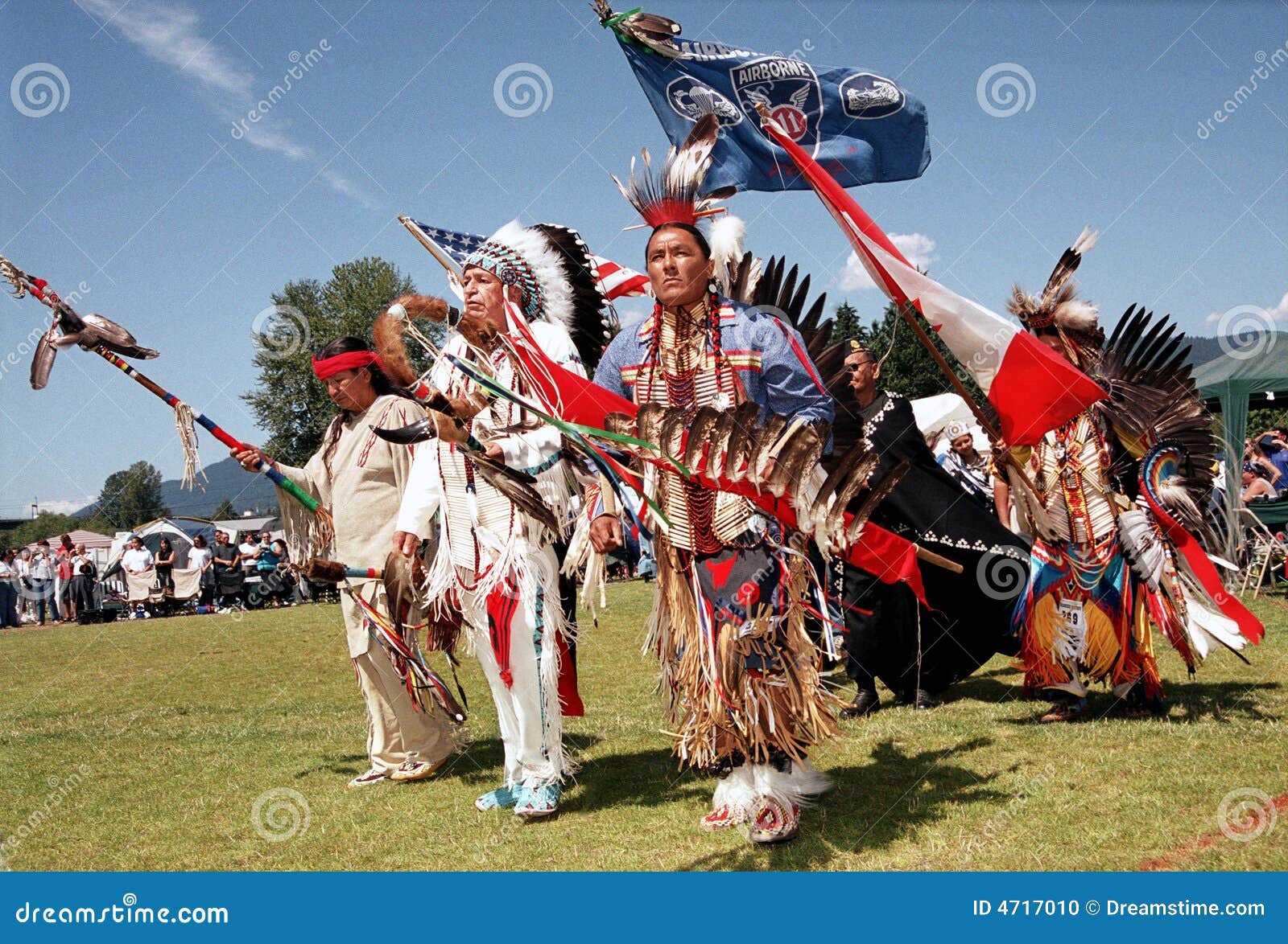 Native Indian Pow Wow editorial image. Image of aboriginal - 4717010