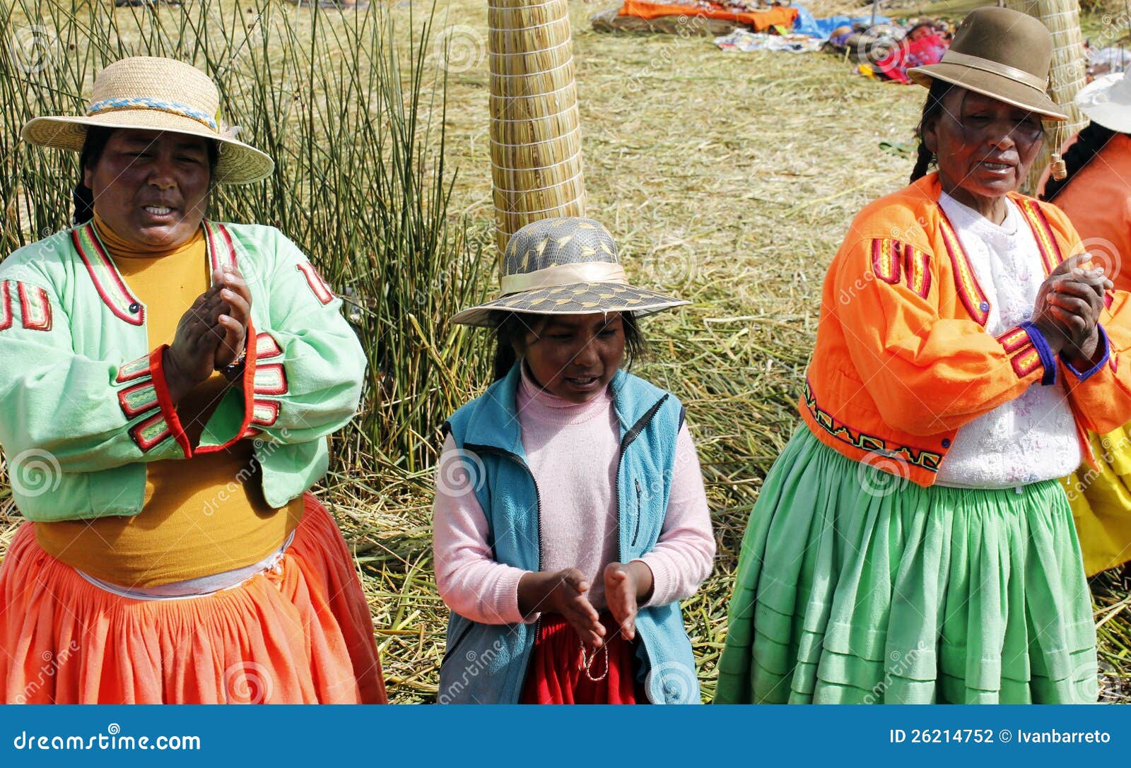 Native peruvian women editorial photography. Image of indigenous - 26214752