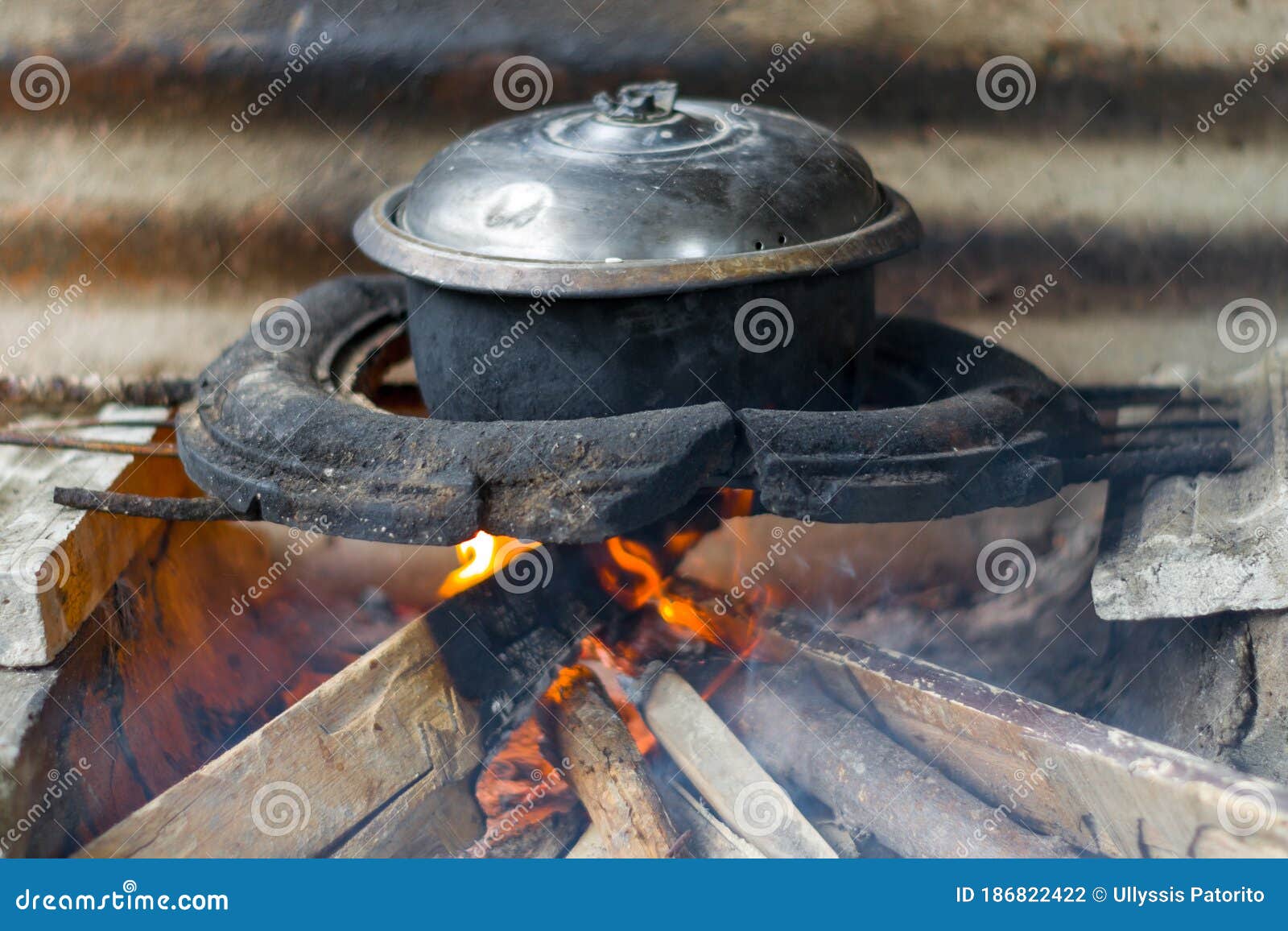Native Way of Cooking Using Woods Stock Photo - Image of burn, heat ...