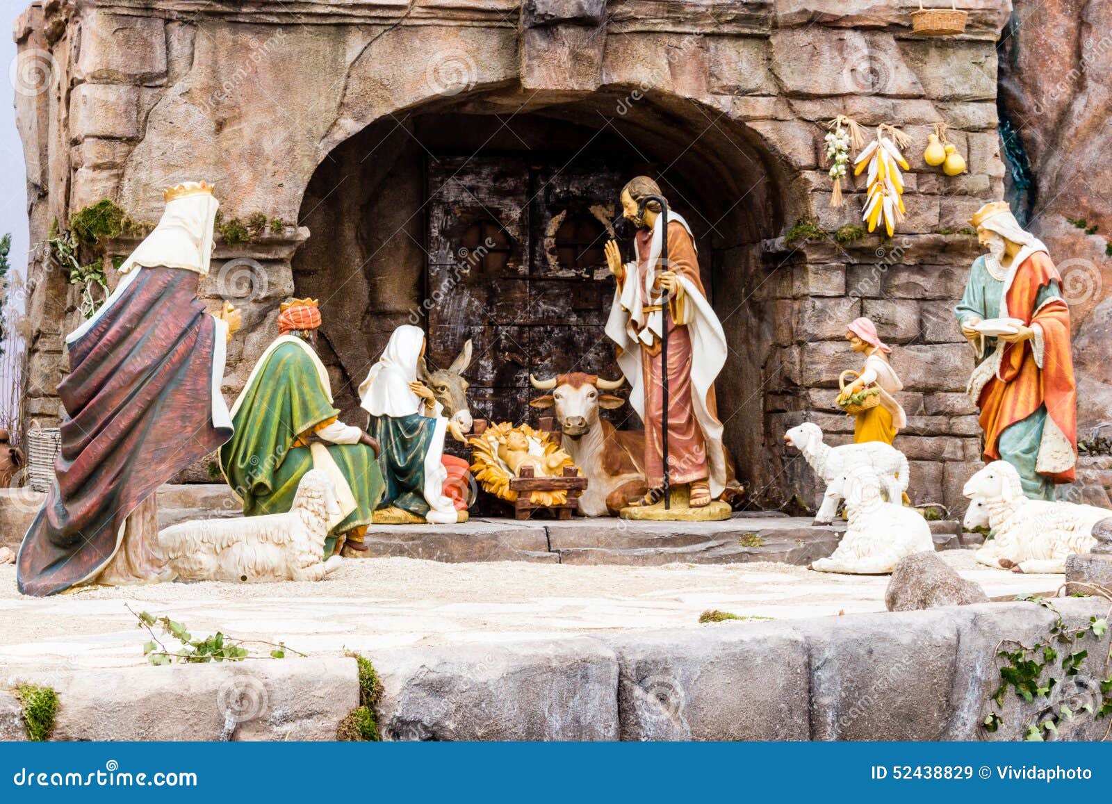 Nativity scene in Italy stock image. Image of mary, family - 52438829