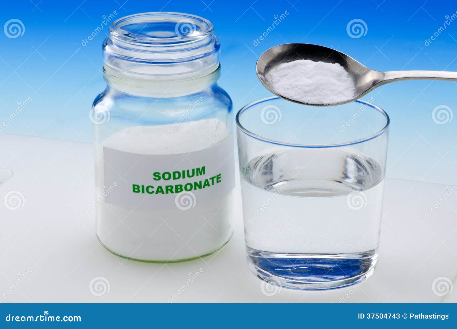 Natriumbikarbonat stockbild. Bild von medizinisch, frech - 37504743