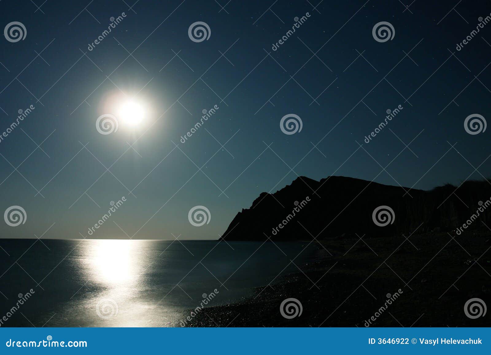 Natt arkivfoto. Bild av mark, landskap, natt, bana, fantasi - 3646922