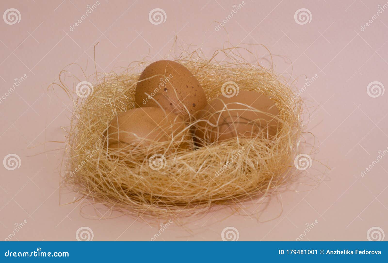 Natural Chicken 3 Eggs, Front View. in a Nest of Hay on a Beige ...