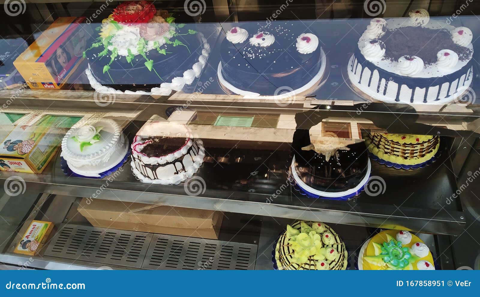 Natural Eggless Bakery Cakes Stock Image - Image of eggless, cakes ...