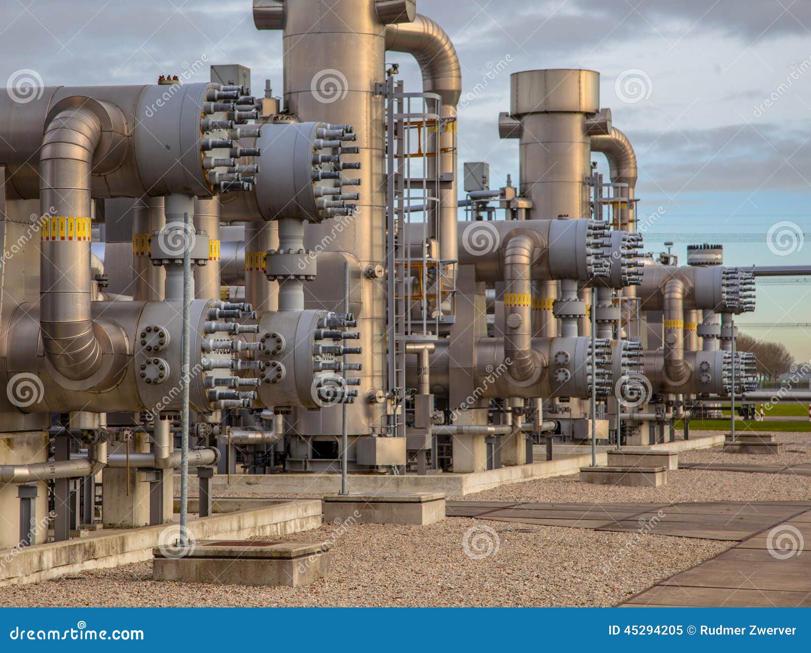Natural gas plant stock image. Image of modern, petrochemical - 45294205