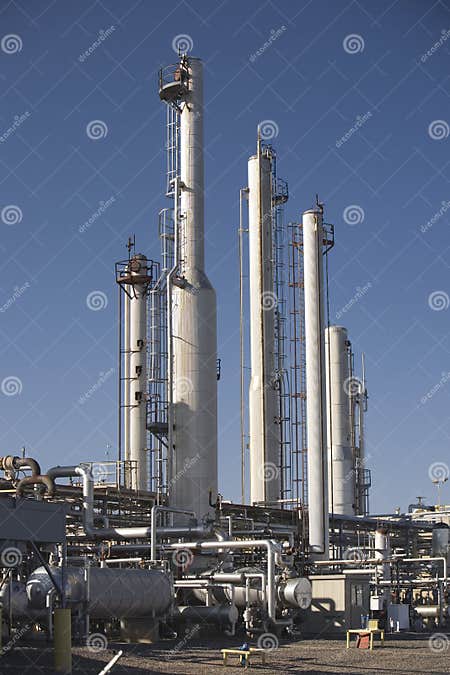 Natural Gas Processing Plant Stock Photo - Image of pipeline ...