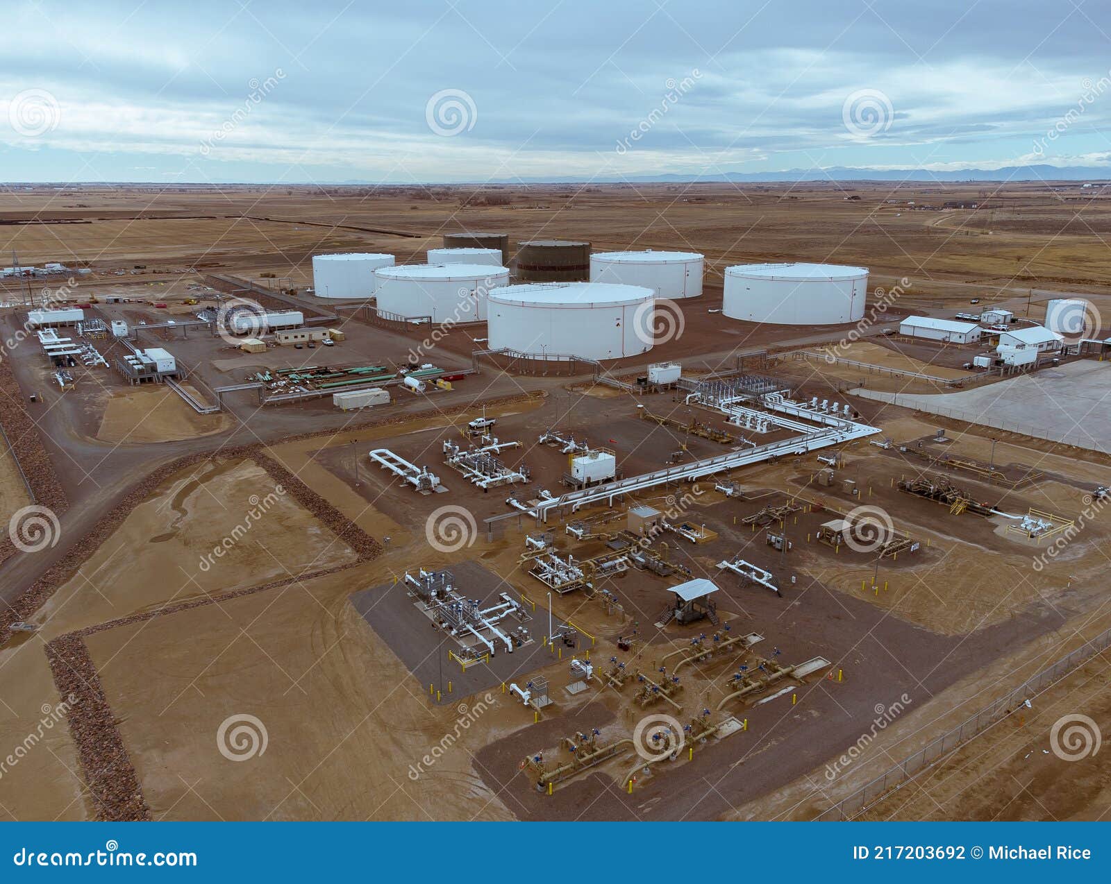 Natural Gas Processing Plant Stock Photo - Image of power, aerial ...