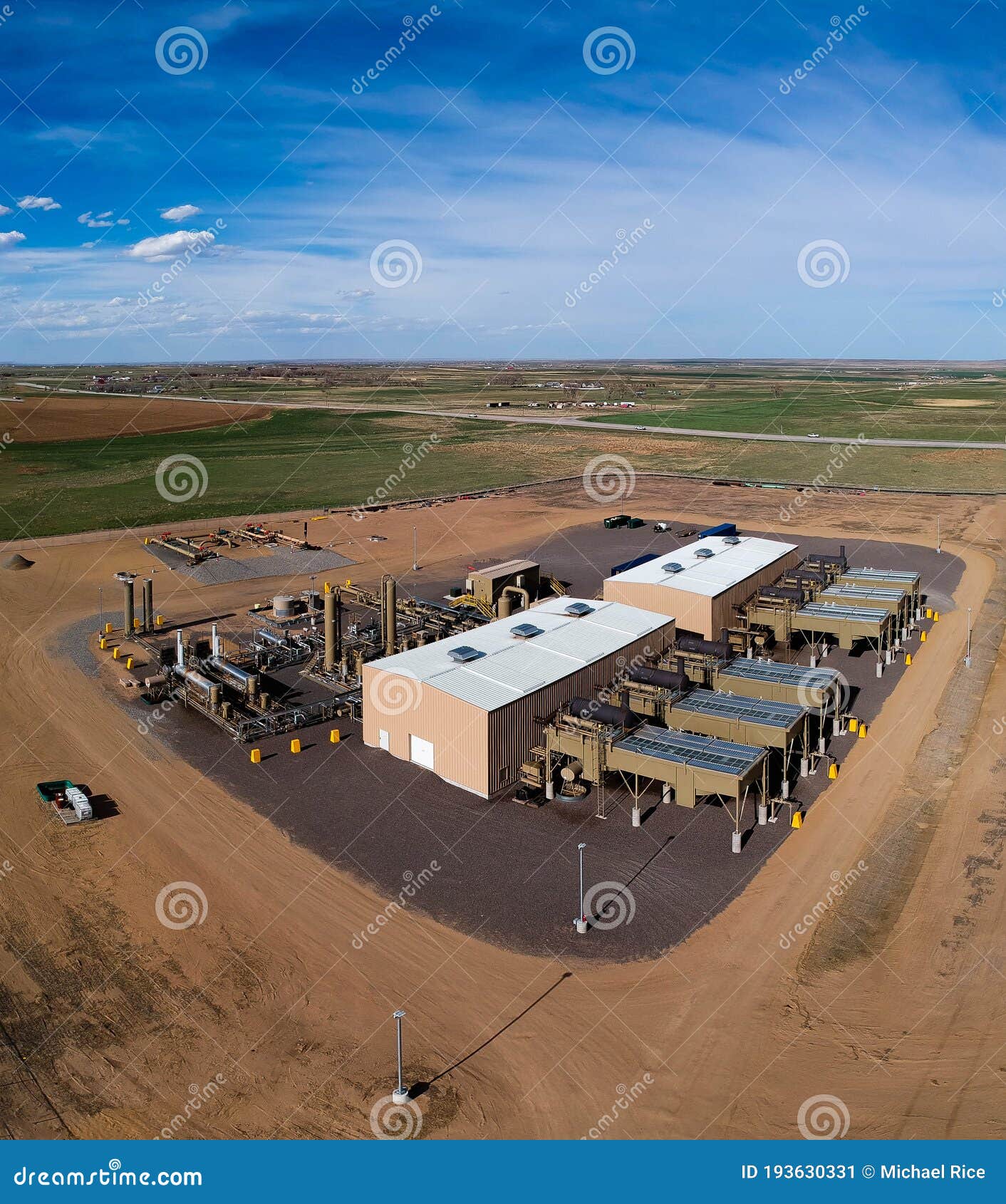 Natural Gas Processing and Storage Facility Stock Image - Image of ...