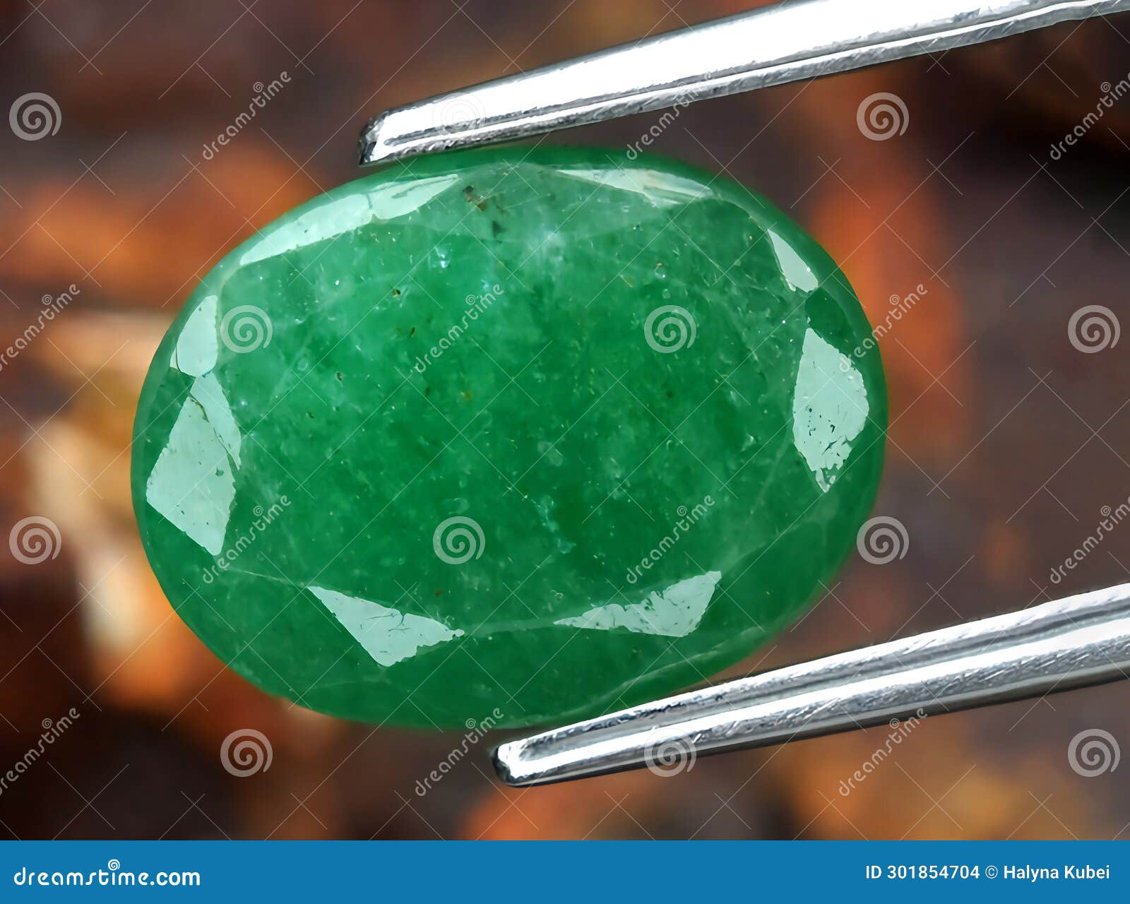 Natural Green Emerald Beryl Gem on the Background Stock Illustration ...