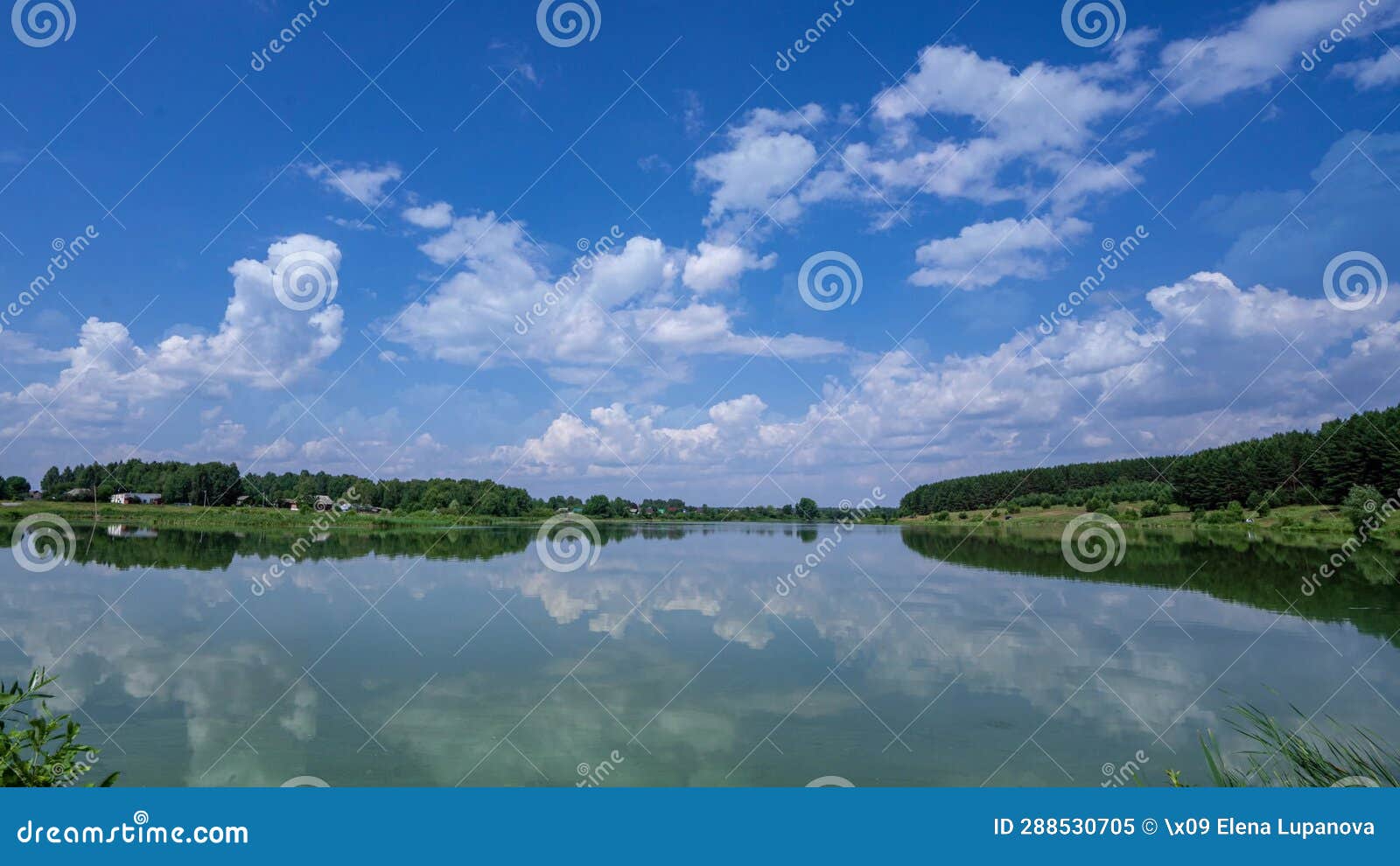 Natural Lake Landscape 4K High Definition Reflection Speeding on Water ...