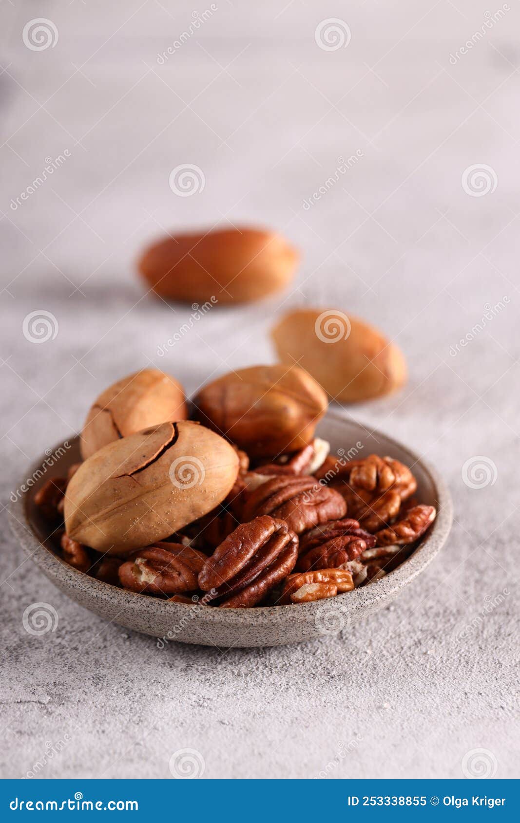 Natural mix nuts stock image. Image of cashew, shell - 253338855