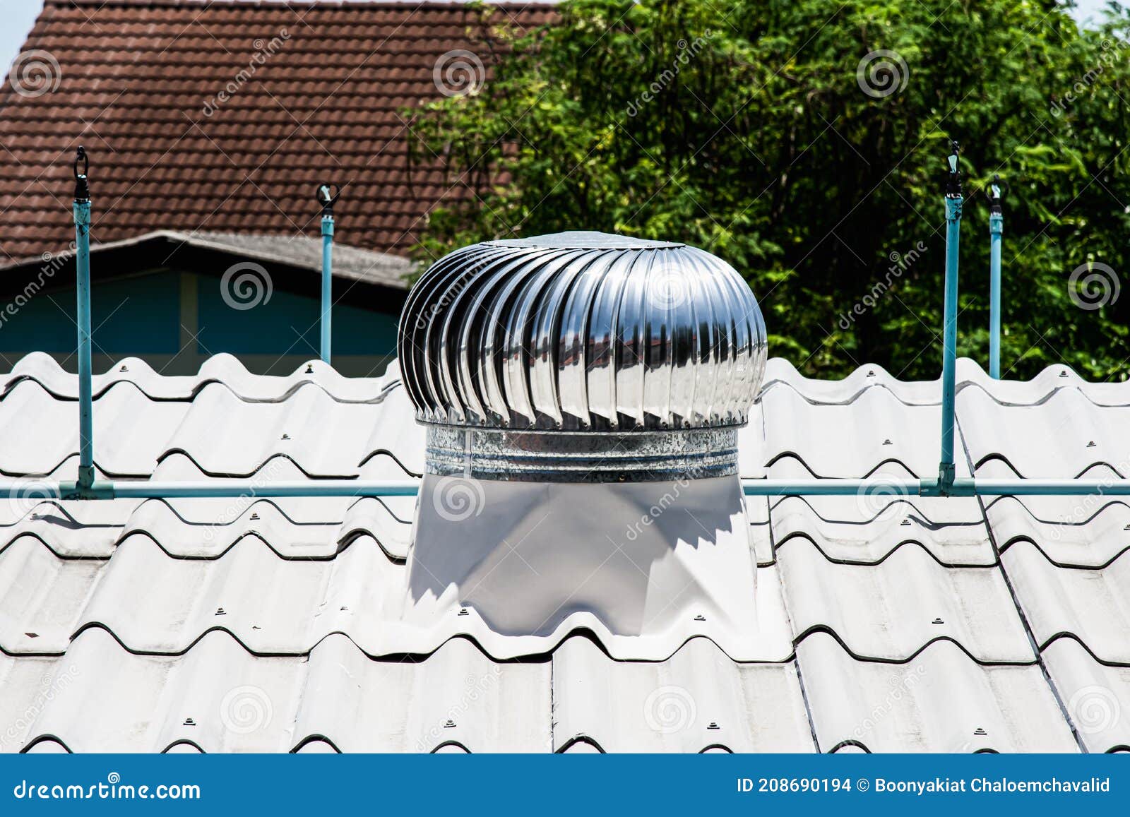 Natural Roof Ventilator with Sprinkler on Roof Roof Ventilation System ...