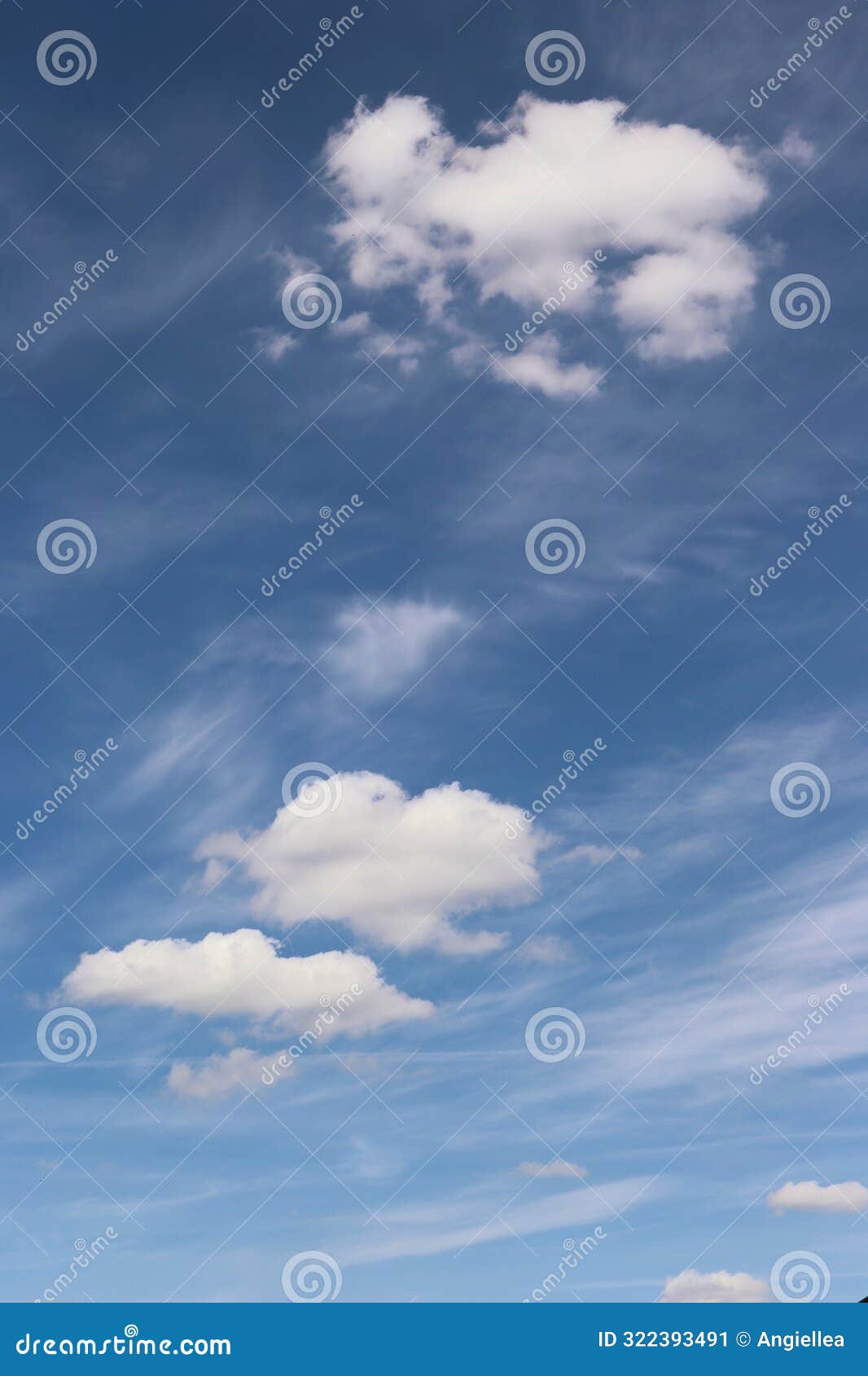 Nature Background 3805 Cloudy Blue Sky with White Puffy and Diffuse ...
