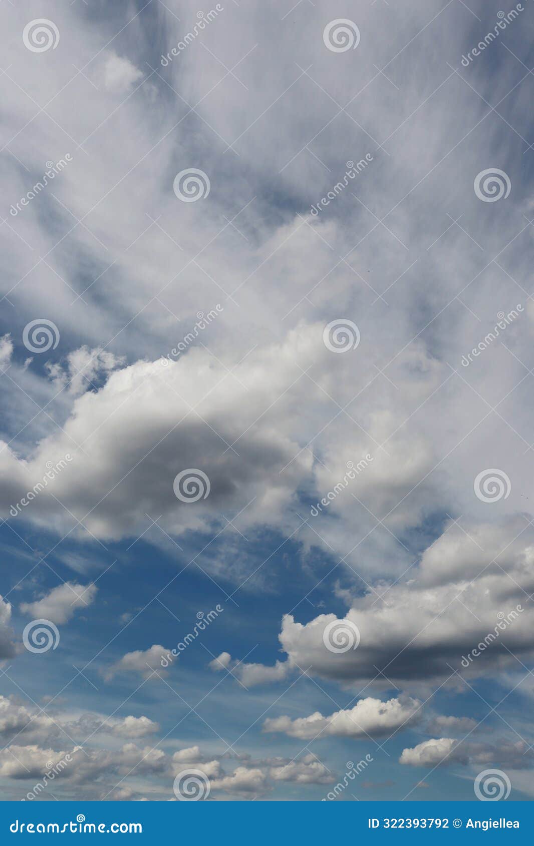 Nature Background 3804 Cloudy Sky with White Puffy and Diffuse Clouds ...