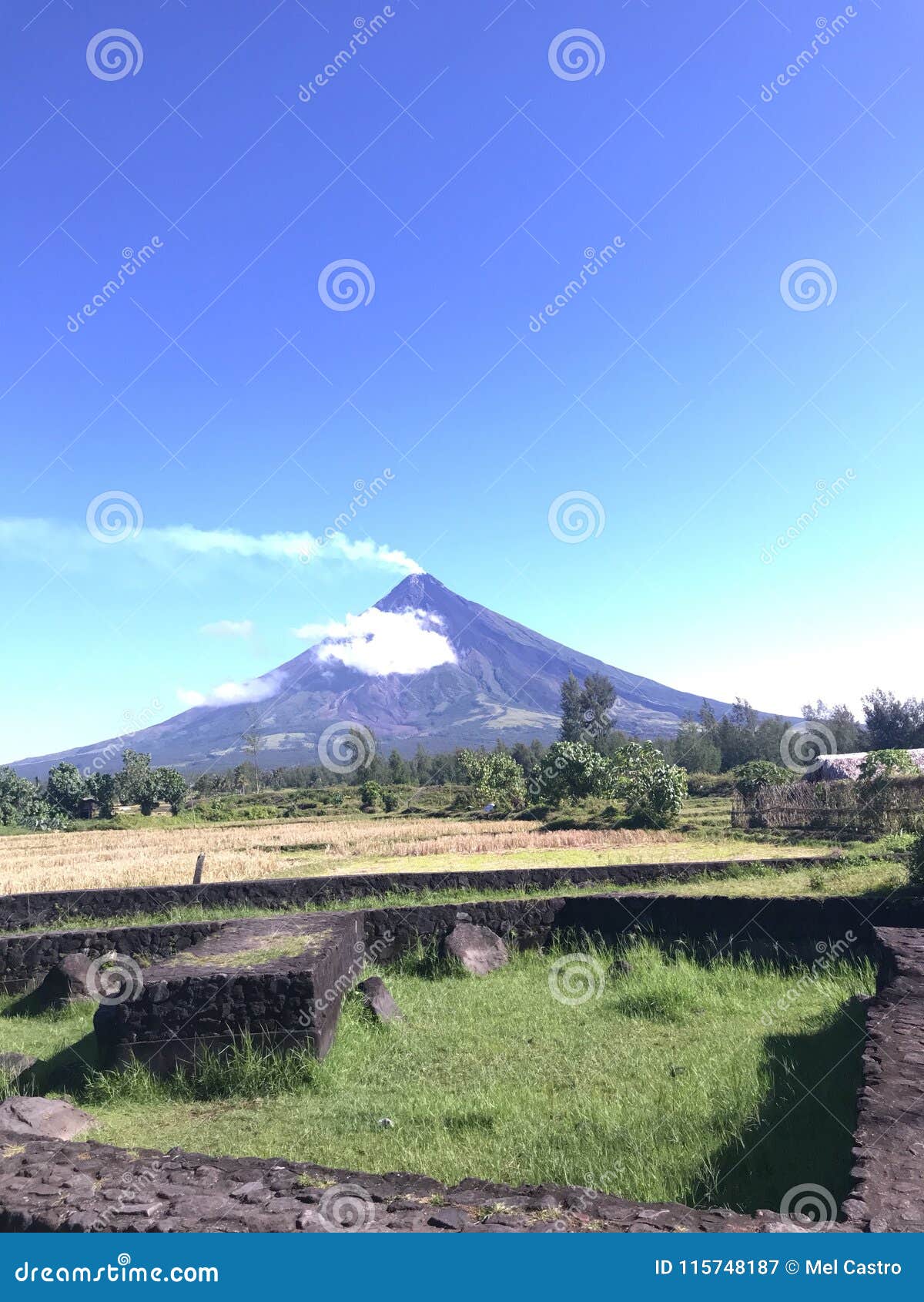 Mayon Volcano stock image. Image of mayon, volcano, nature - 115748187