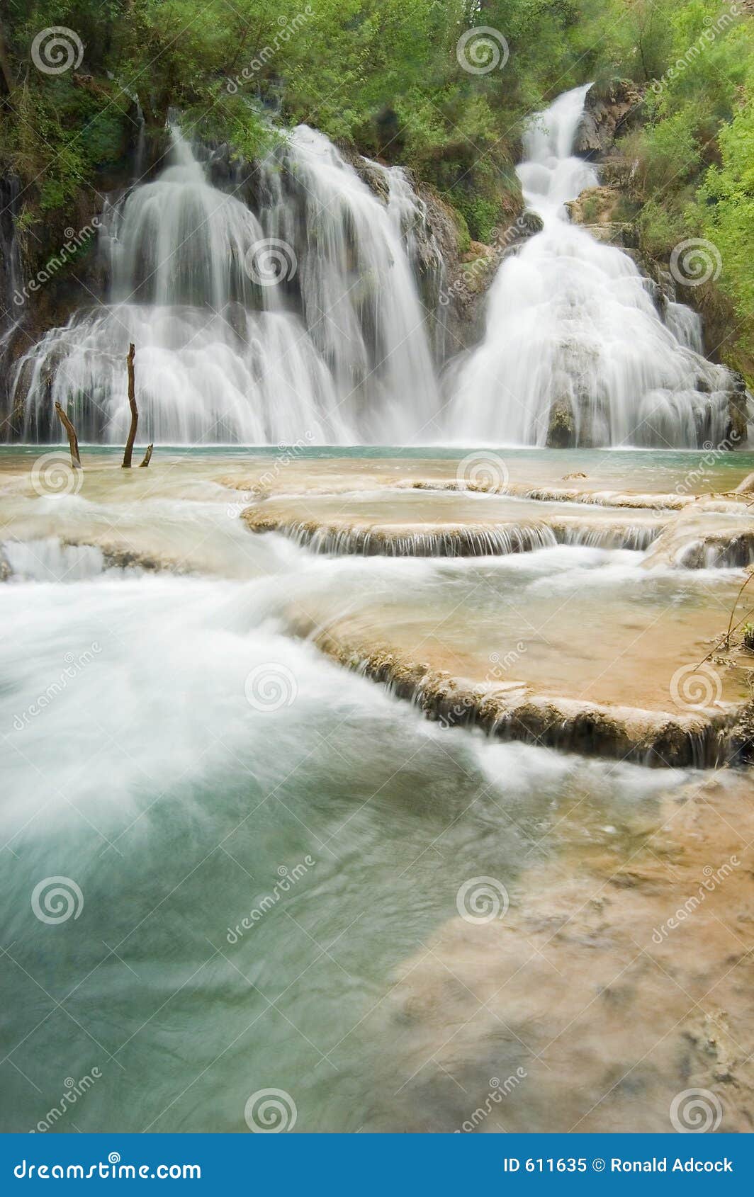 Navajo Falls and Travertine Stock Image - Image of supai, fall: 611635