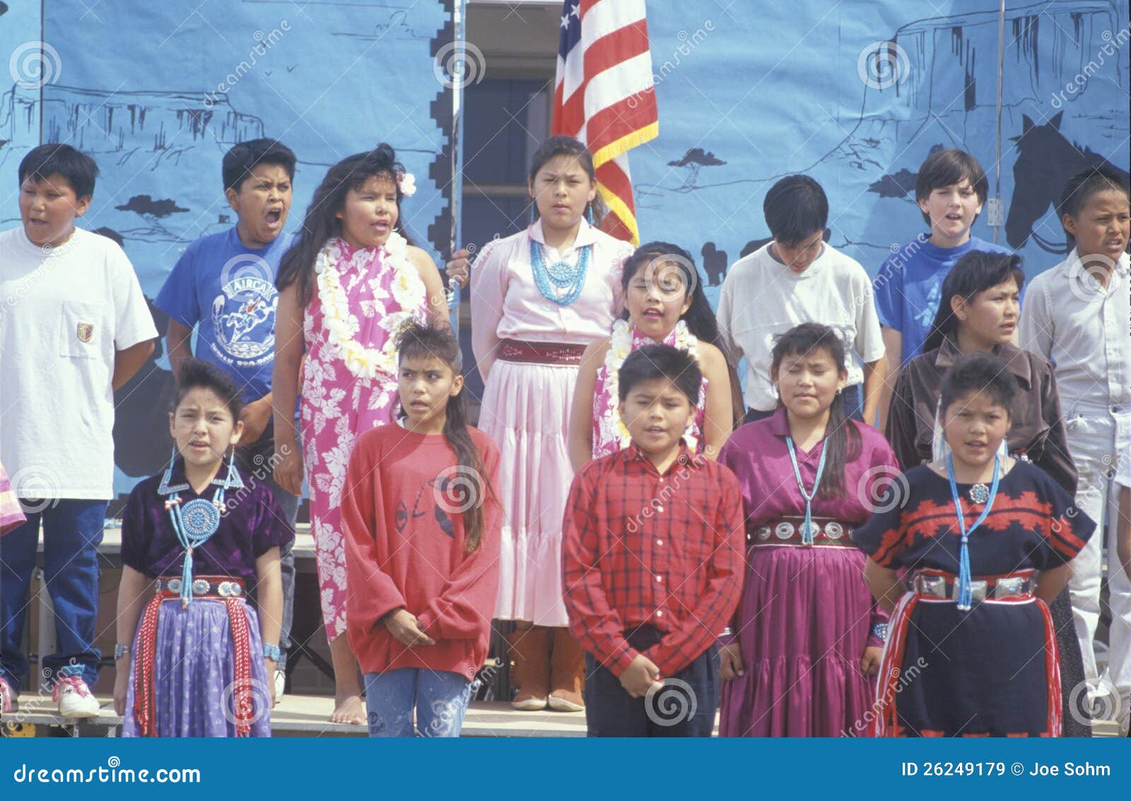Navajo schoolchildren editorial stock image. Image of class - 26249179