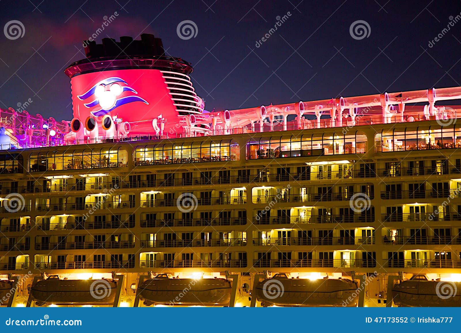 Nave Da Crociera Del Disney Alla Notte Fotografia Editoriale - Immagine ... Nave Da Crociera Del Disney Alla Notte Fotografia Editoriale - Immagine ...