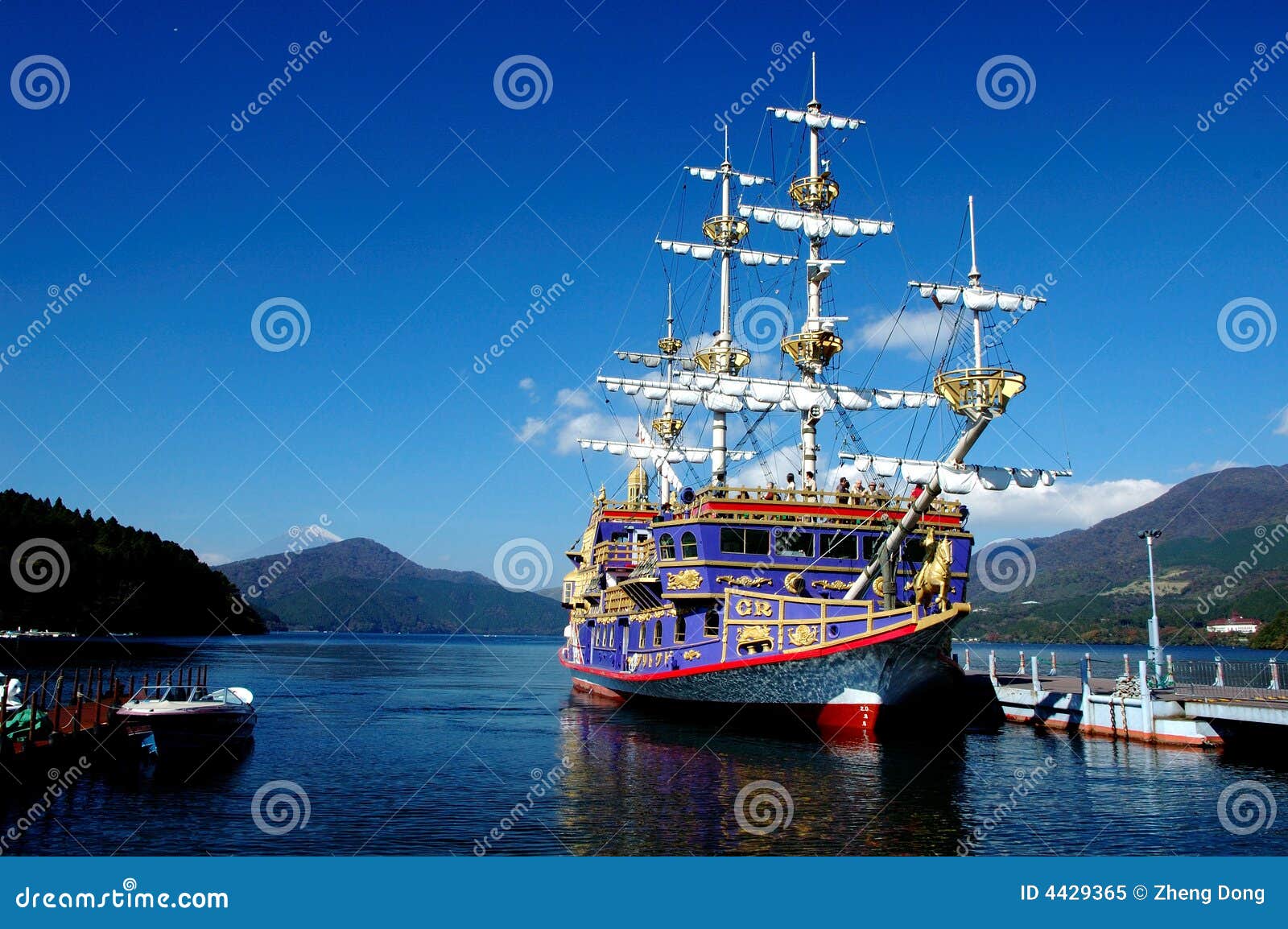 Nave de pirata imagen de archivo. Imagen de turismo, leyenda - 4429365