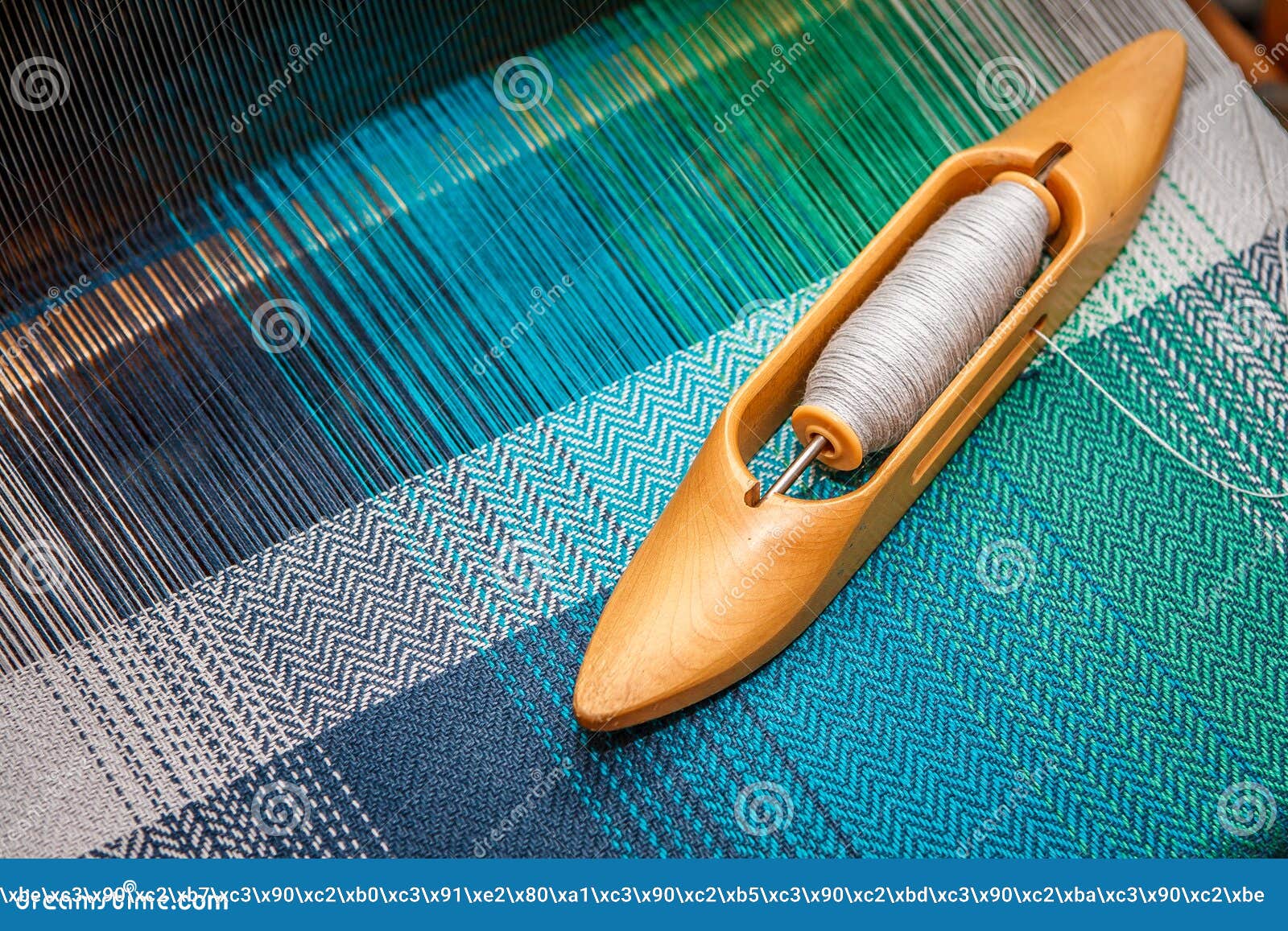 Navetta di tessitura fotografia stock. Immagine di passatempo - 53588654