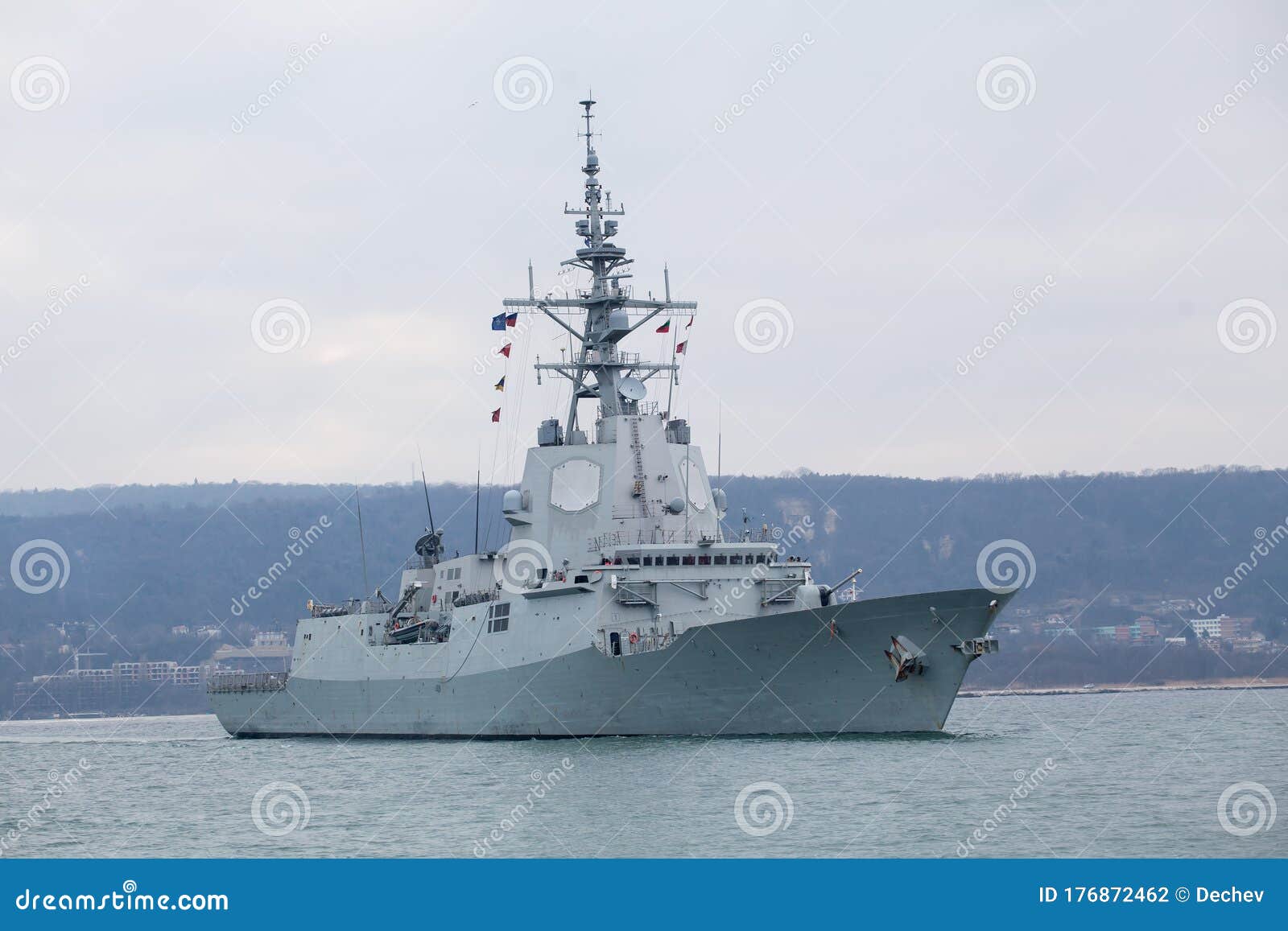 Navio militar fotografia editorial. Imagem de defesa - 176872462