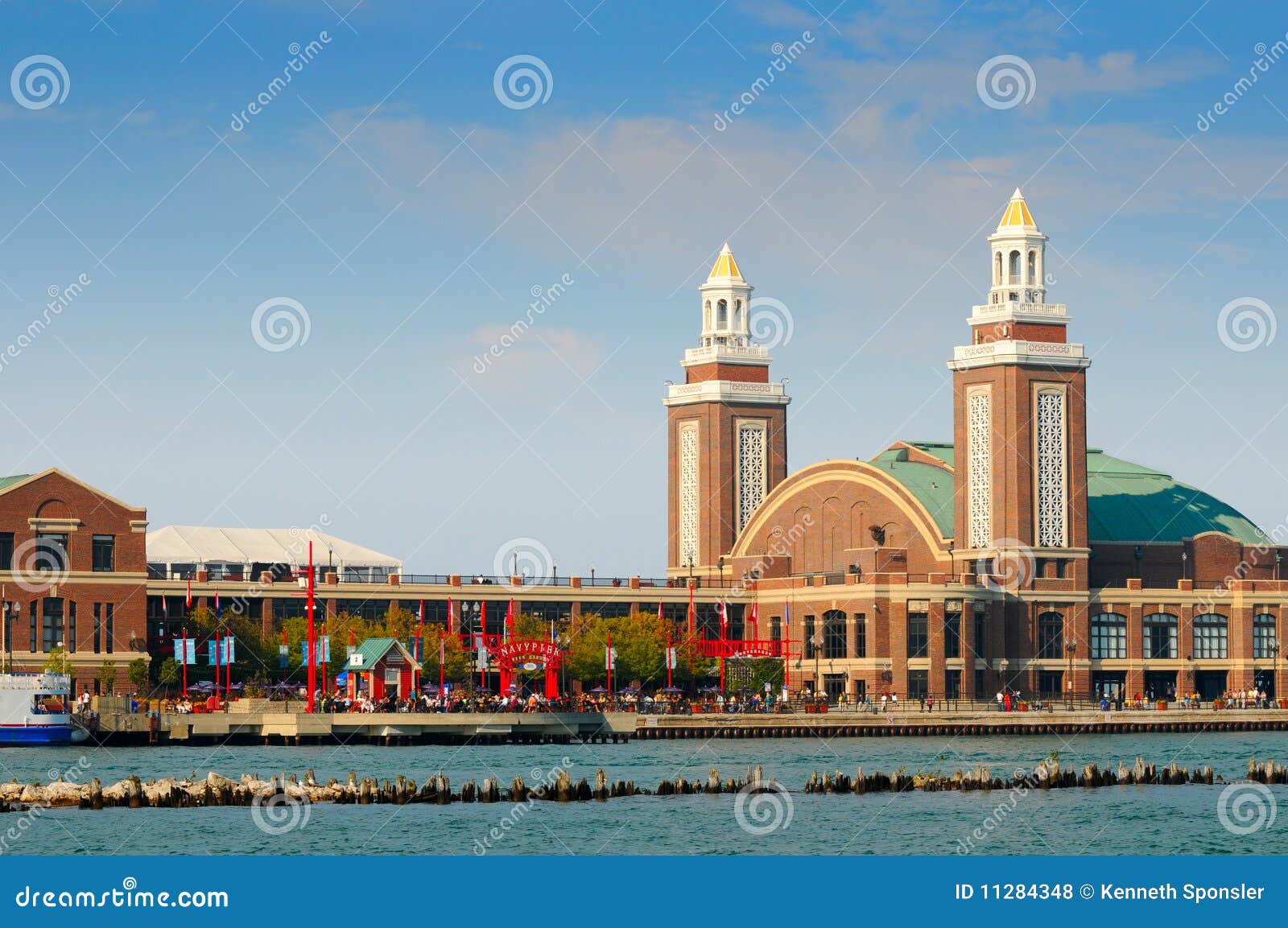 Navy Pier editorial stock photo. Image of structure, arch - 11284348