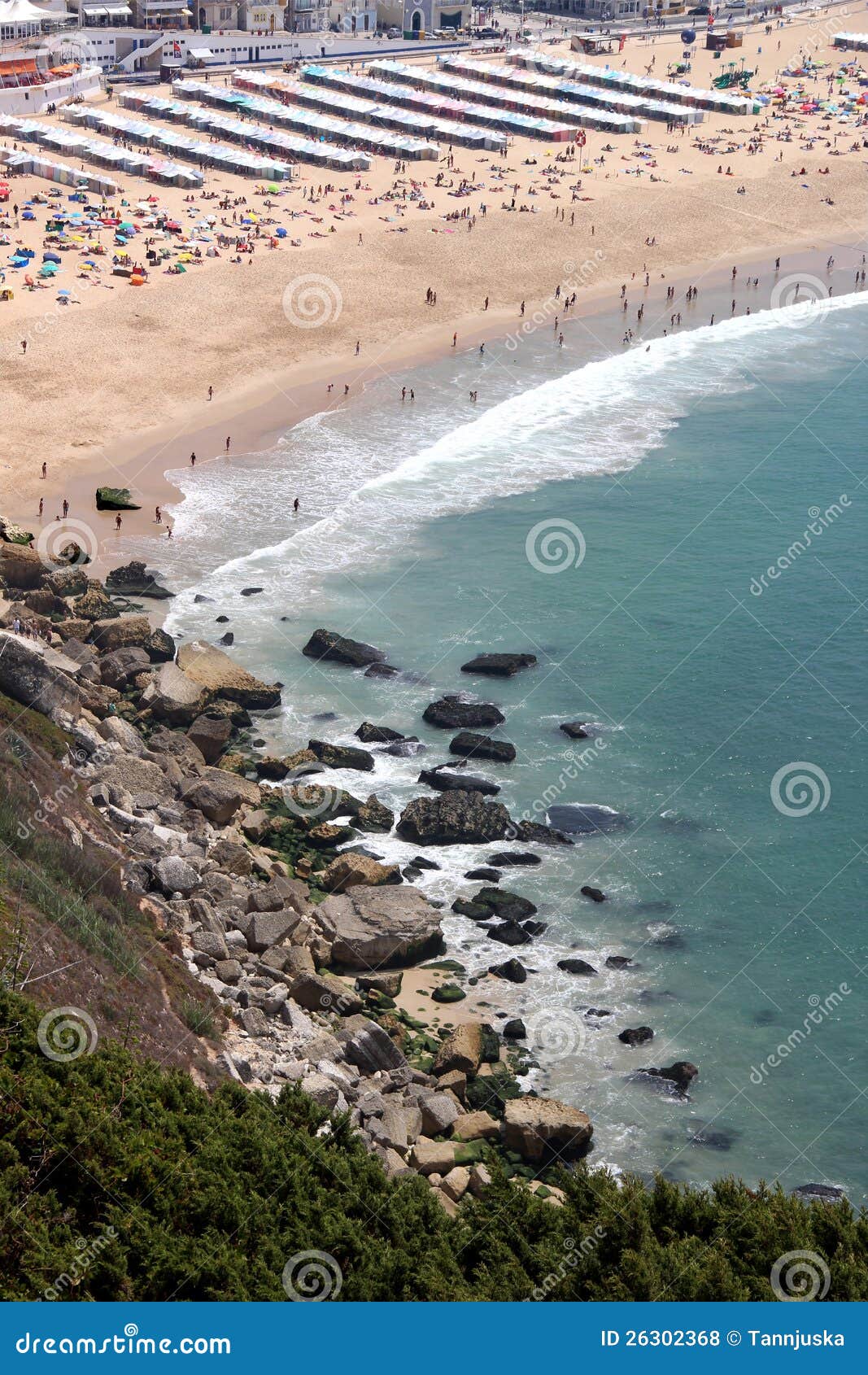 Nazare Strand, Portugal stockfoto. Bild von nave, gebäude - 26302368