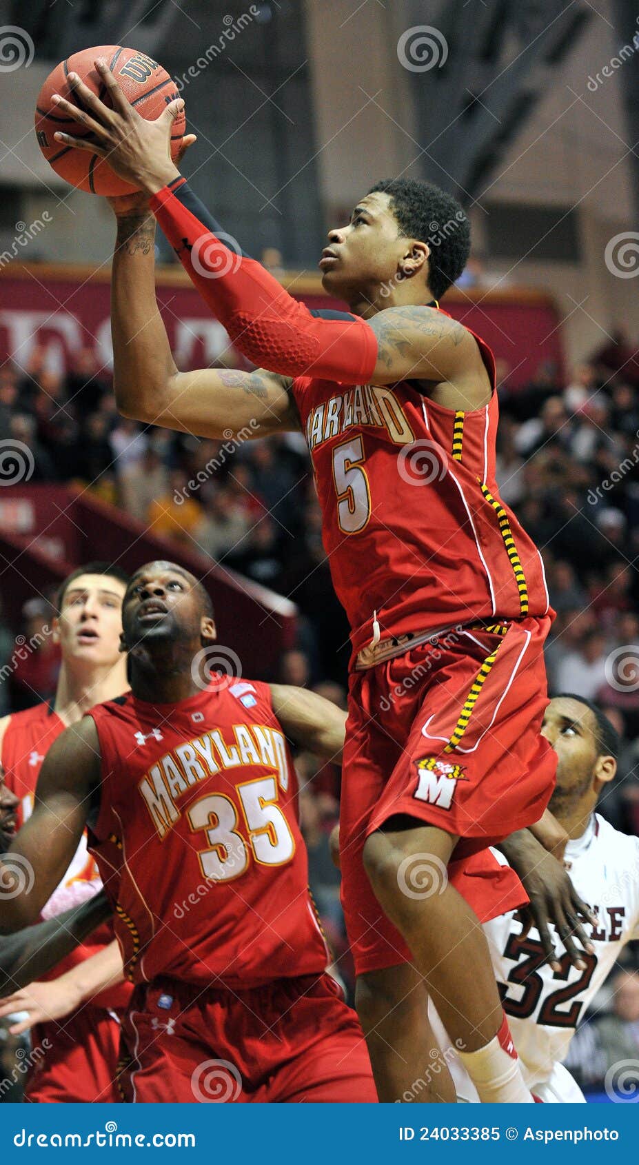 NCAA Basketball 2012 - Lay Up Editorial Image - Image of university ...