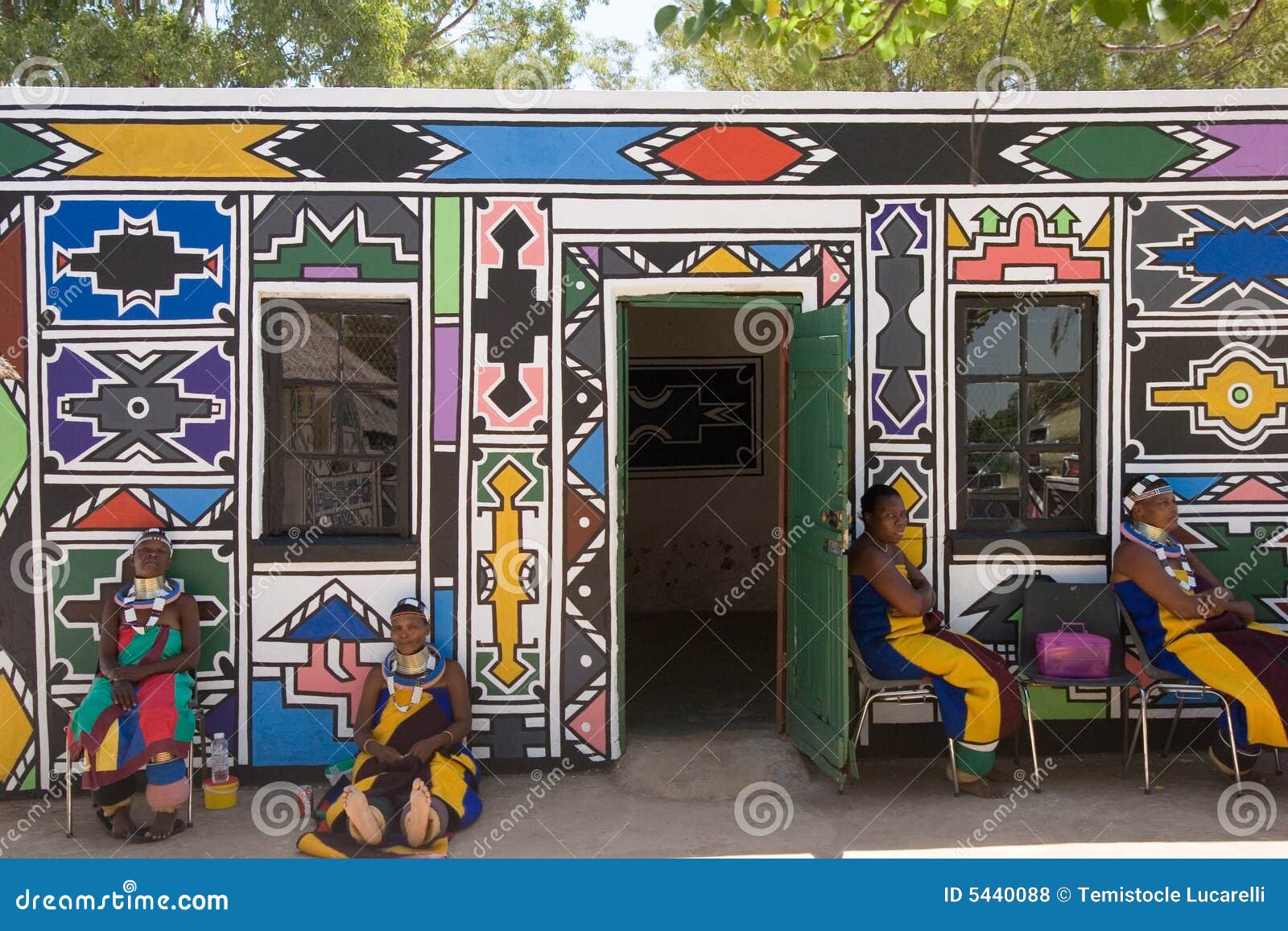 Ndebele tribe editorial stock photo. Image of women, child - 5440088