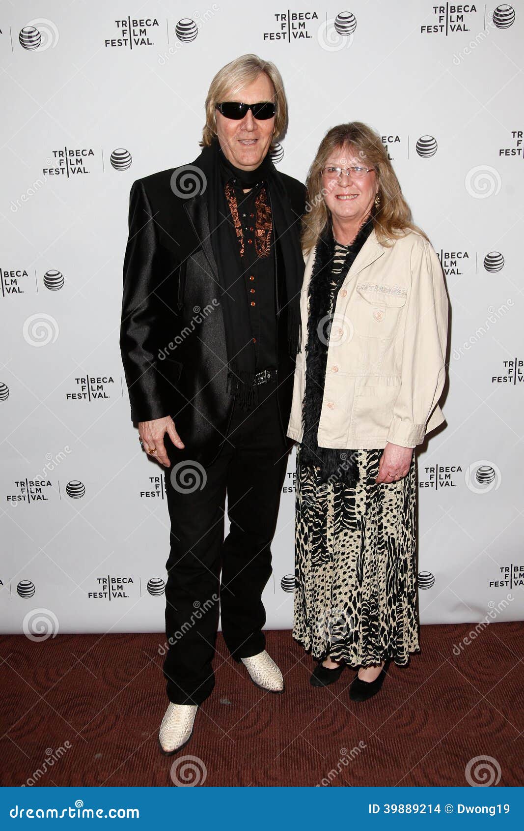 Neal Smith, Rose Smith imagem de stock editorial. Imagem de ferreiro ...