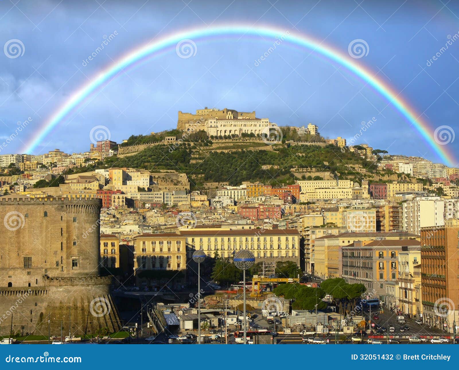 Neapel Italien stockfoto. Bild von stunde, regenbogen - 32051432