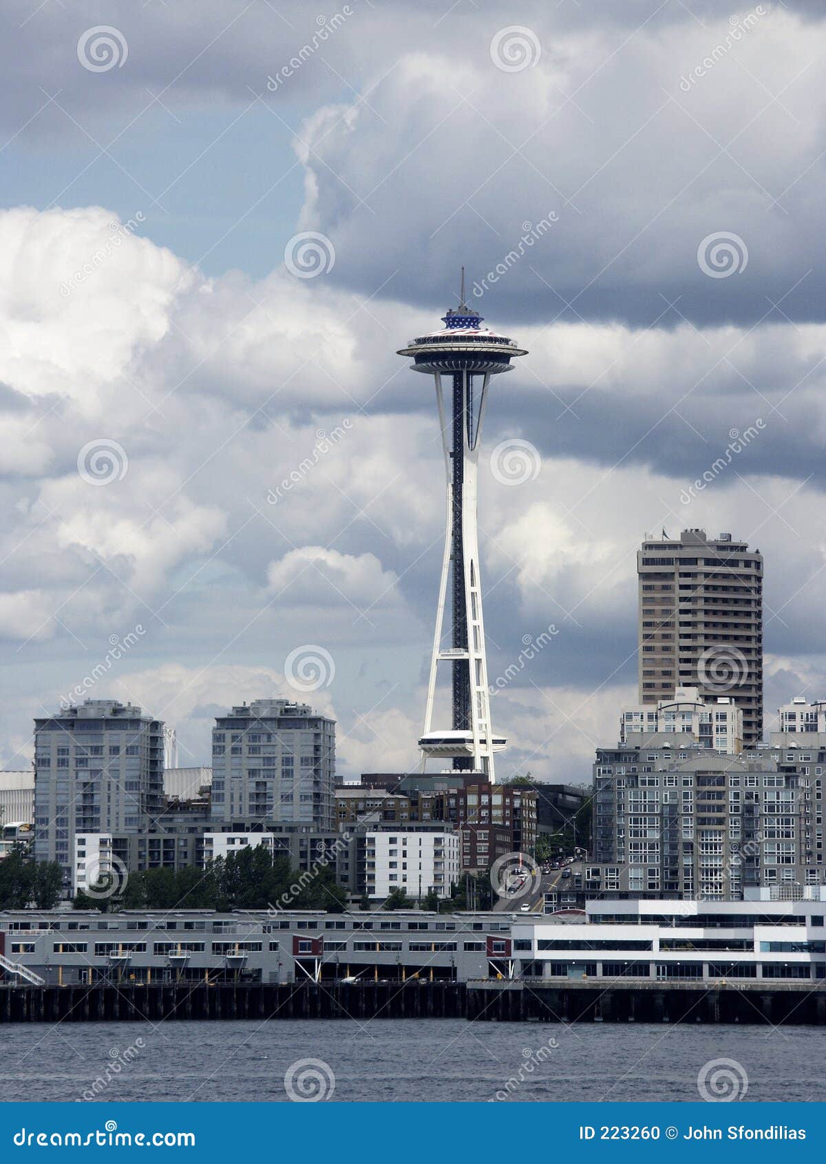 Needle s Setting stock photo. Image of seattle, sfondilias - 223260