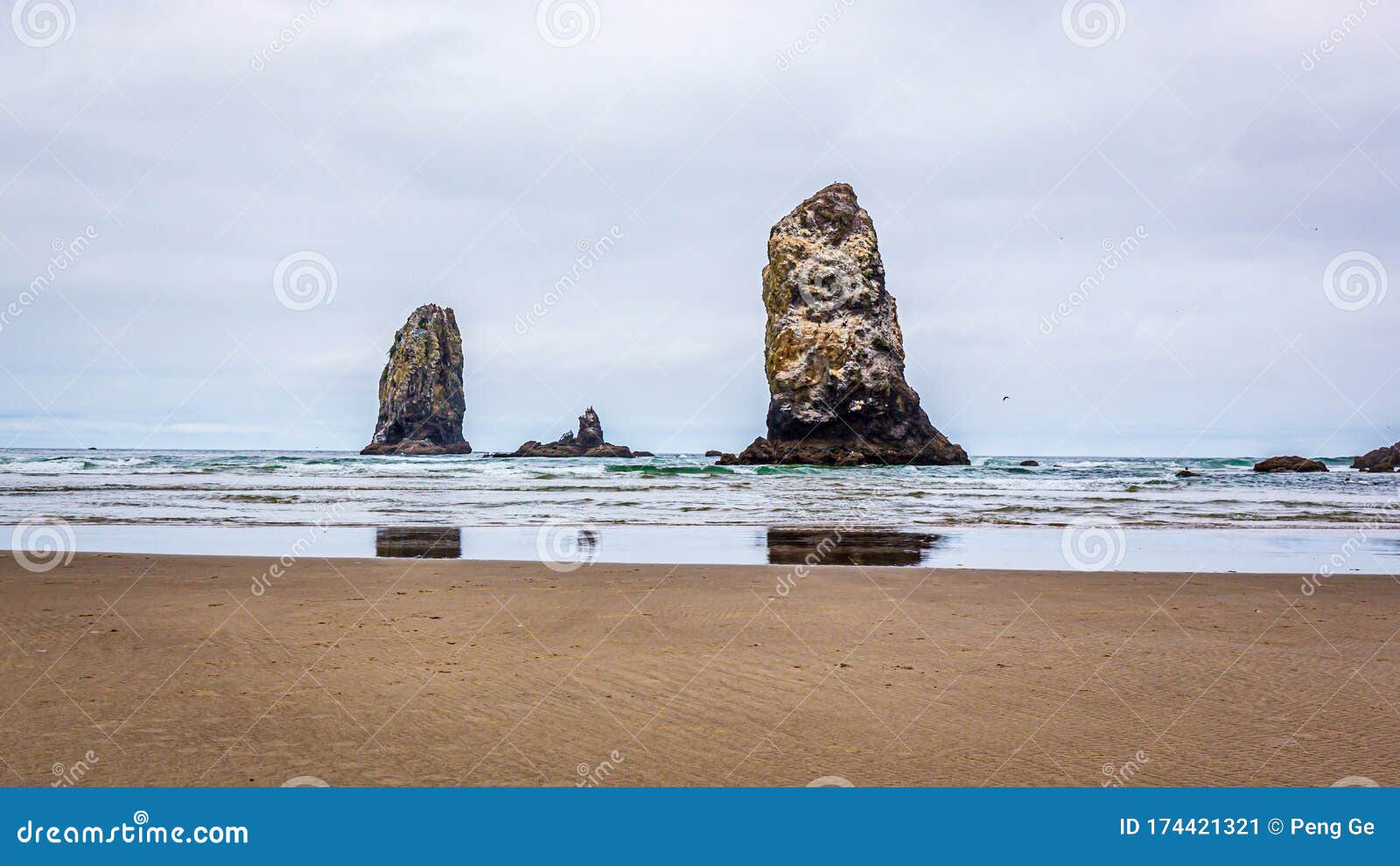 The Needles at Cannon Beach Stock Image - Image of pacific, nature ...