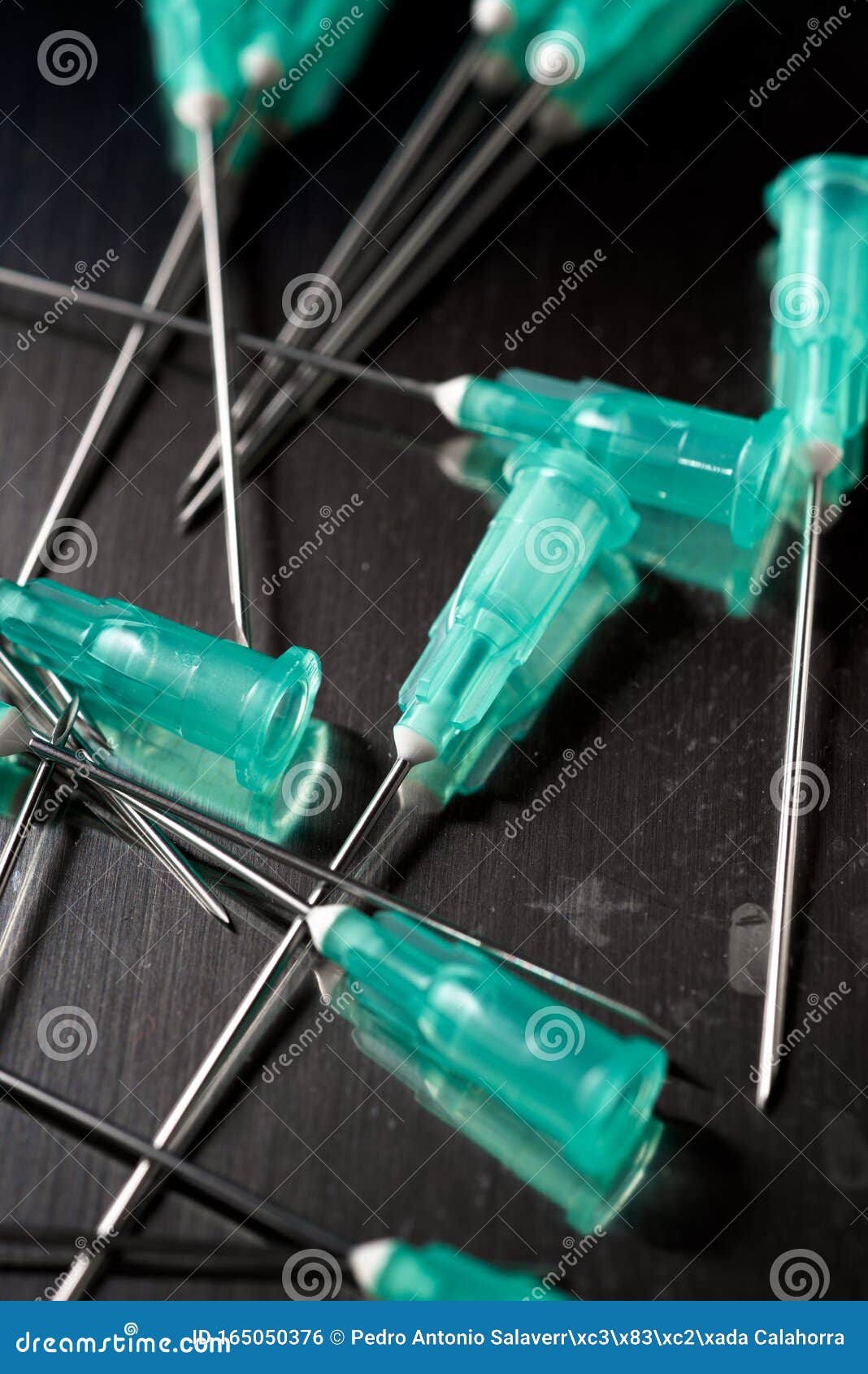 Needles for syringe stock photo. Image of liquid, healthcare - 165050376