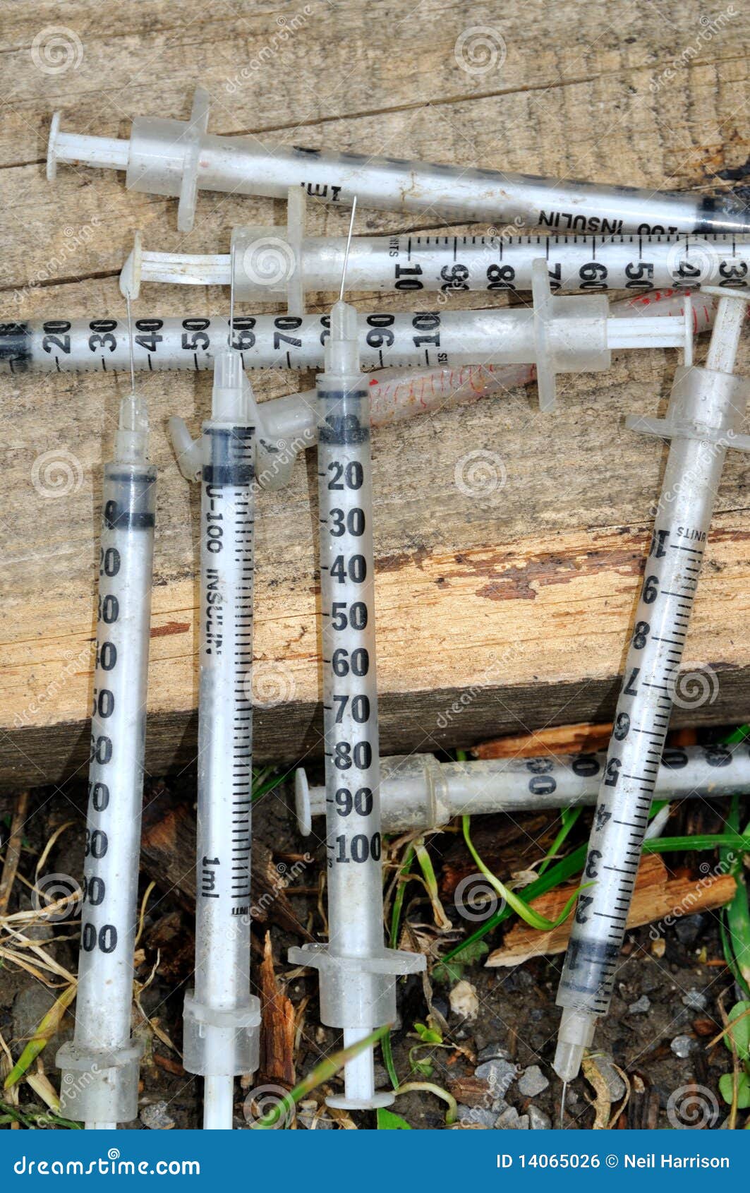 Needles and syringes stock photo. Image of abuse, pollution - 14065026