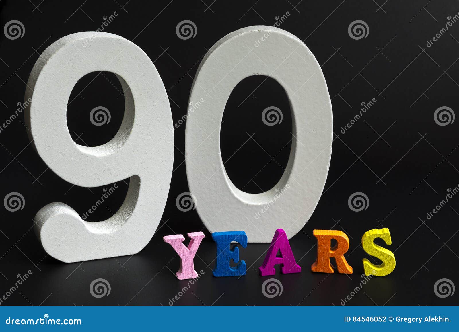 Negentig jaar oud stock foto. Image of brieven, negentig - 84546052