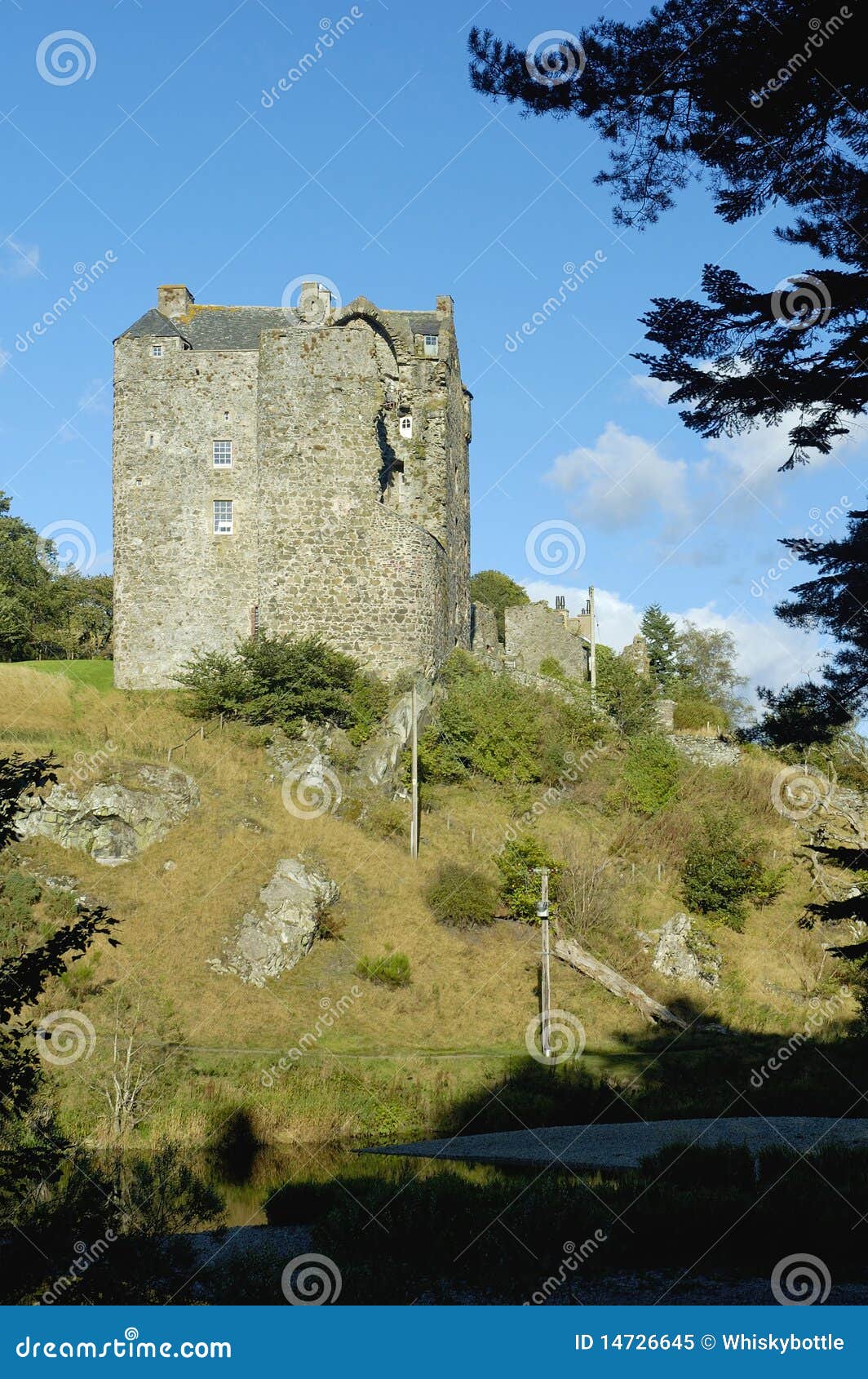 Neidpath Castle stock image. Image of borders, monument - 14726645