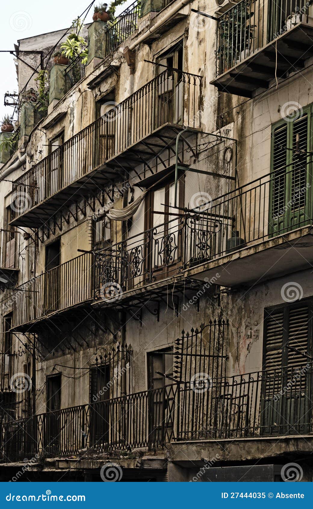Neighborhood of Palermo stock image. Image of ghetto - 27444035