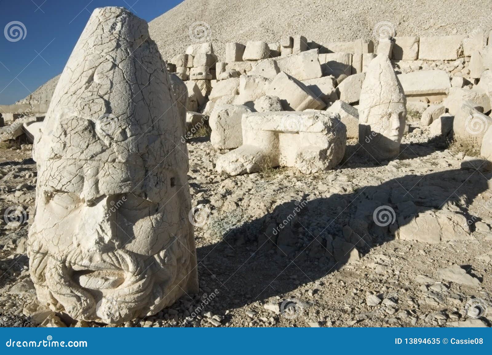 Nemrut statues stock image. Image of historic, famous - 13894635