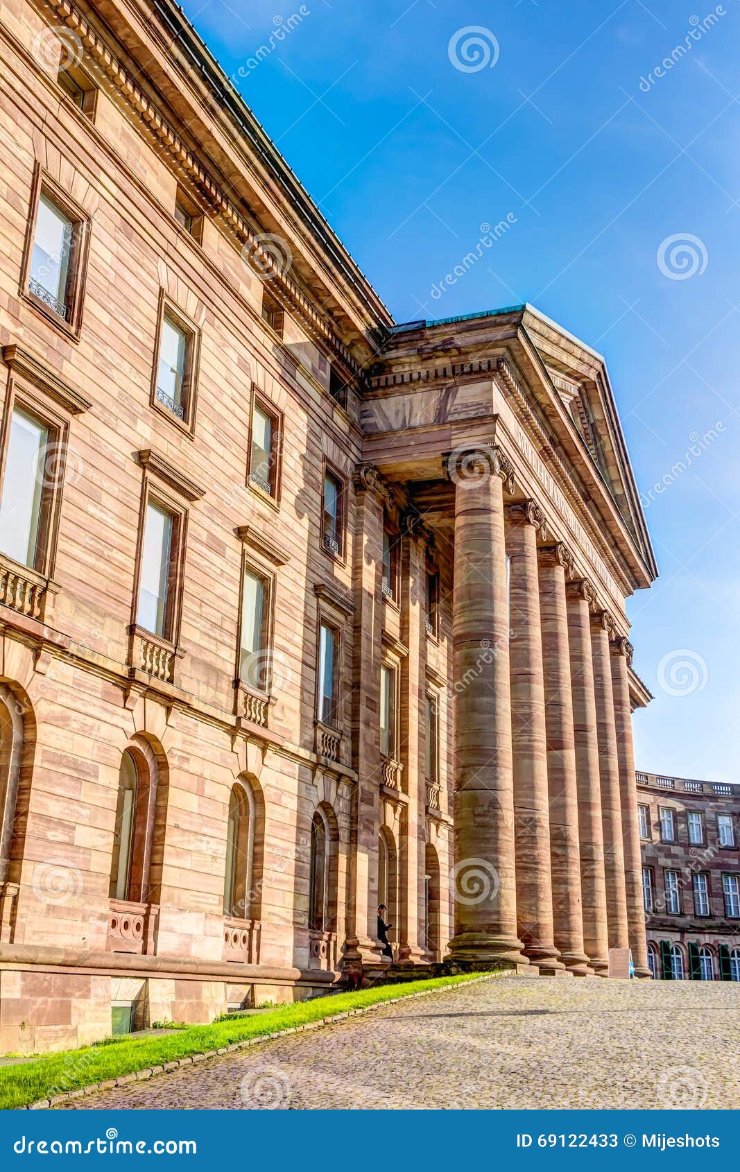 Neoclassical Palace in Kassel Stock Image - Image of figure, building ...