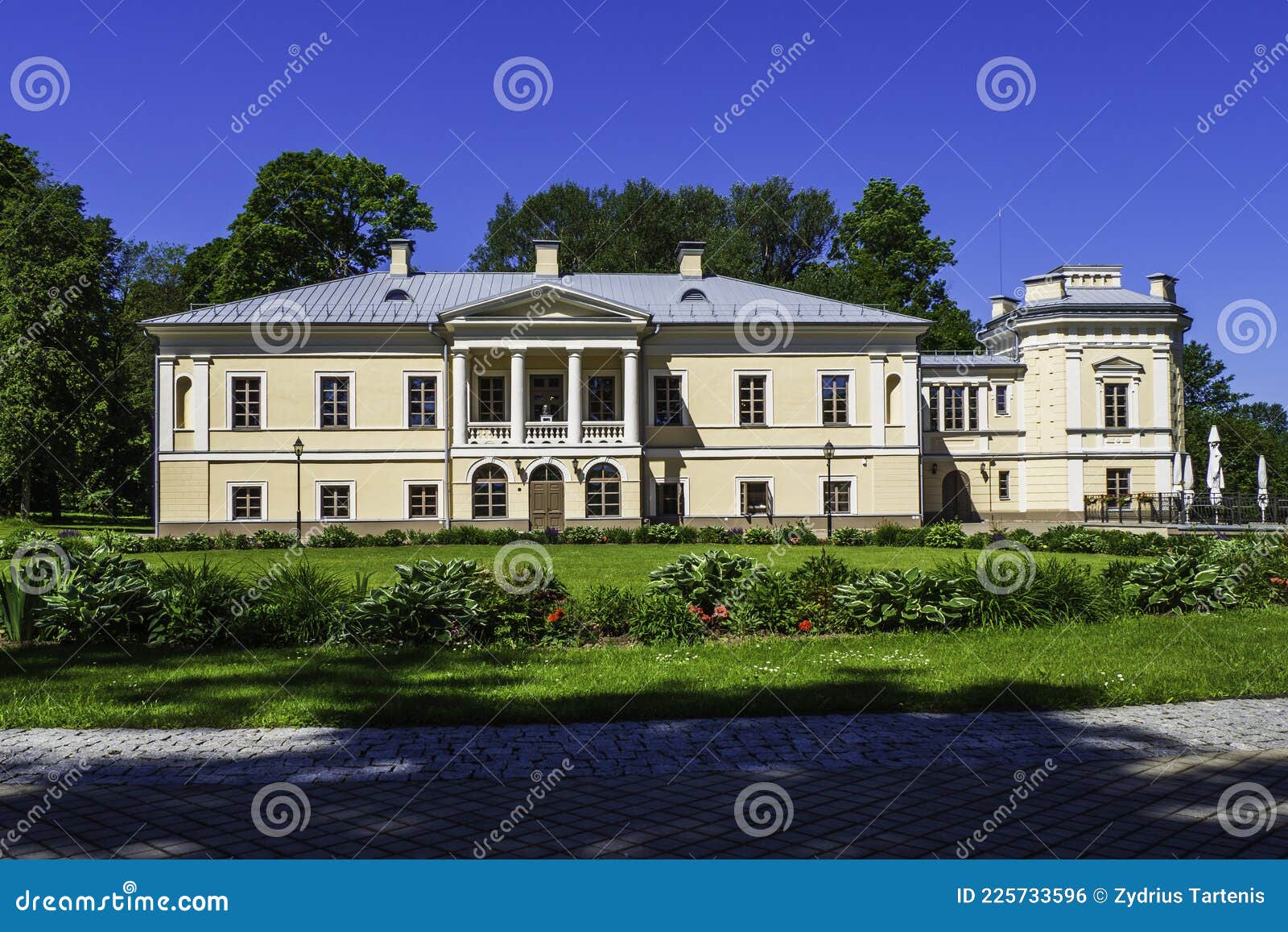 Neoclassical Style Features and Certain Traits of the Manor of Jasiunai ...