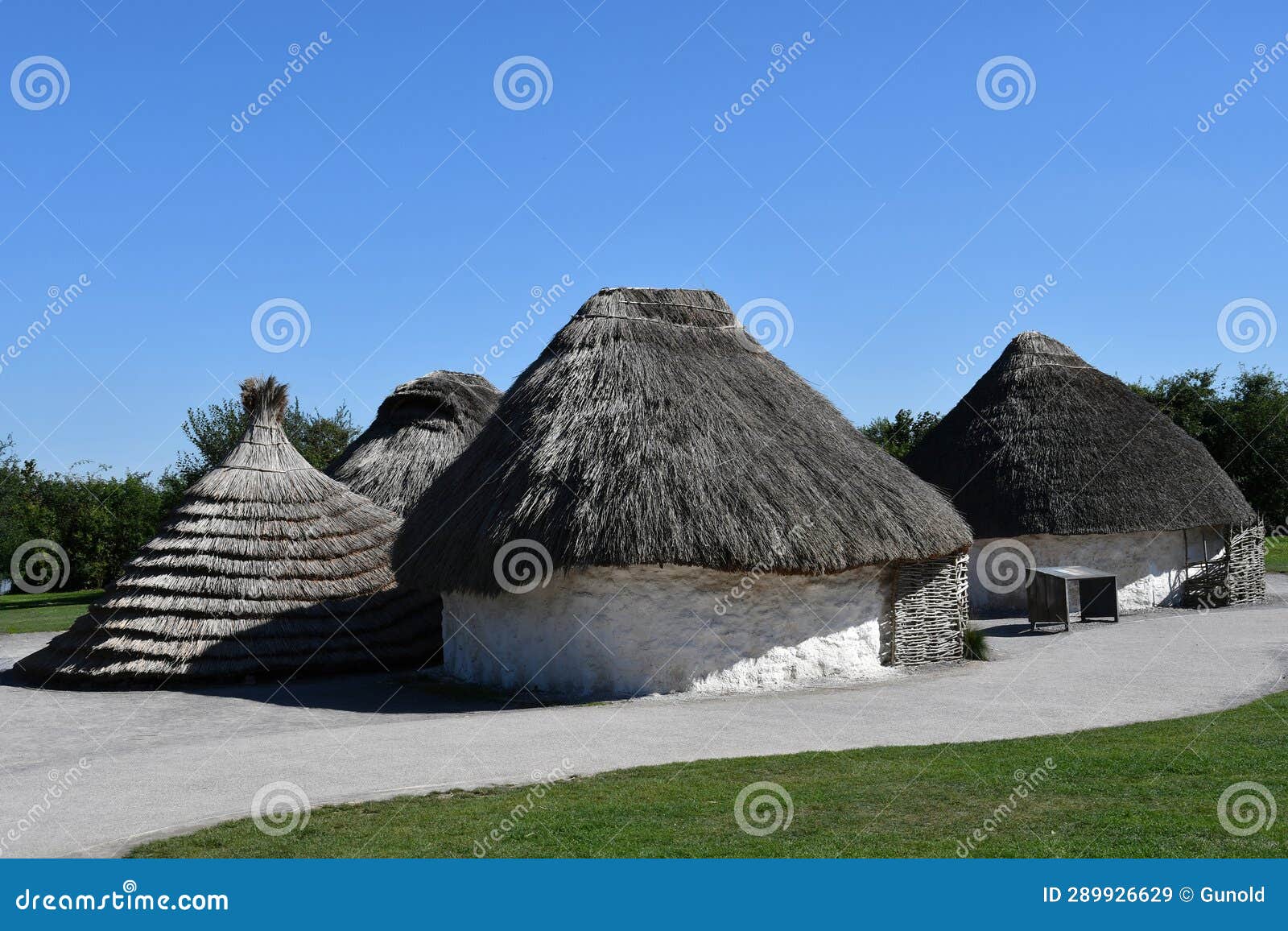 Neolithic Houses in Stonehenge Editorial Stock Image - Image of ...