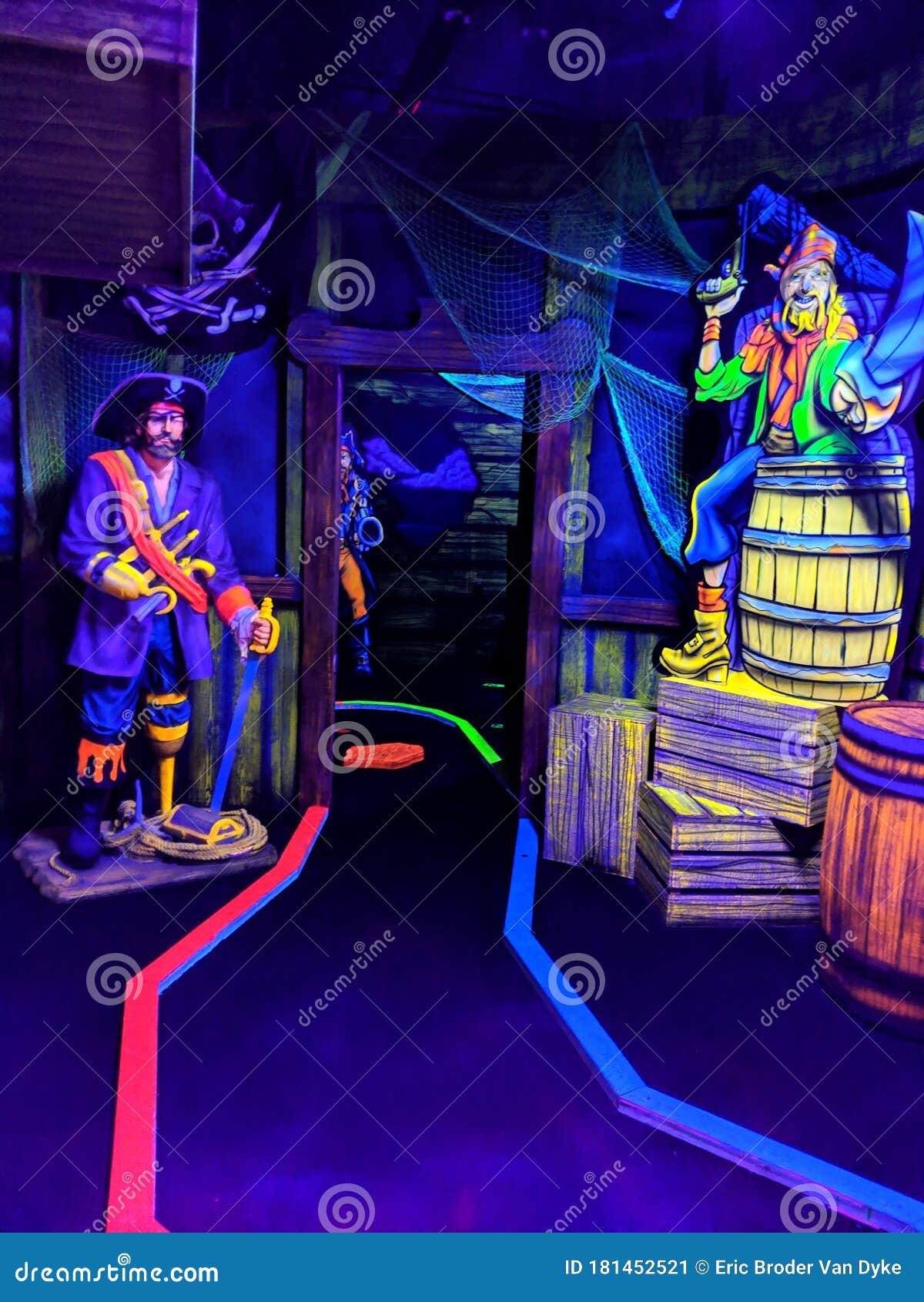 Neon Pirate Mini Golf Course Editorial Photo - Image of putter, garden ...