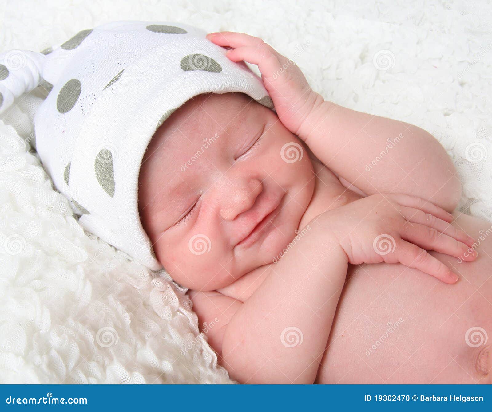 Neonata appena nata fotografia stock. Immagine di giovane - 19302470