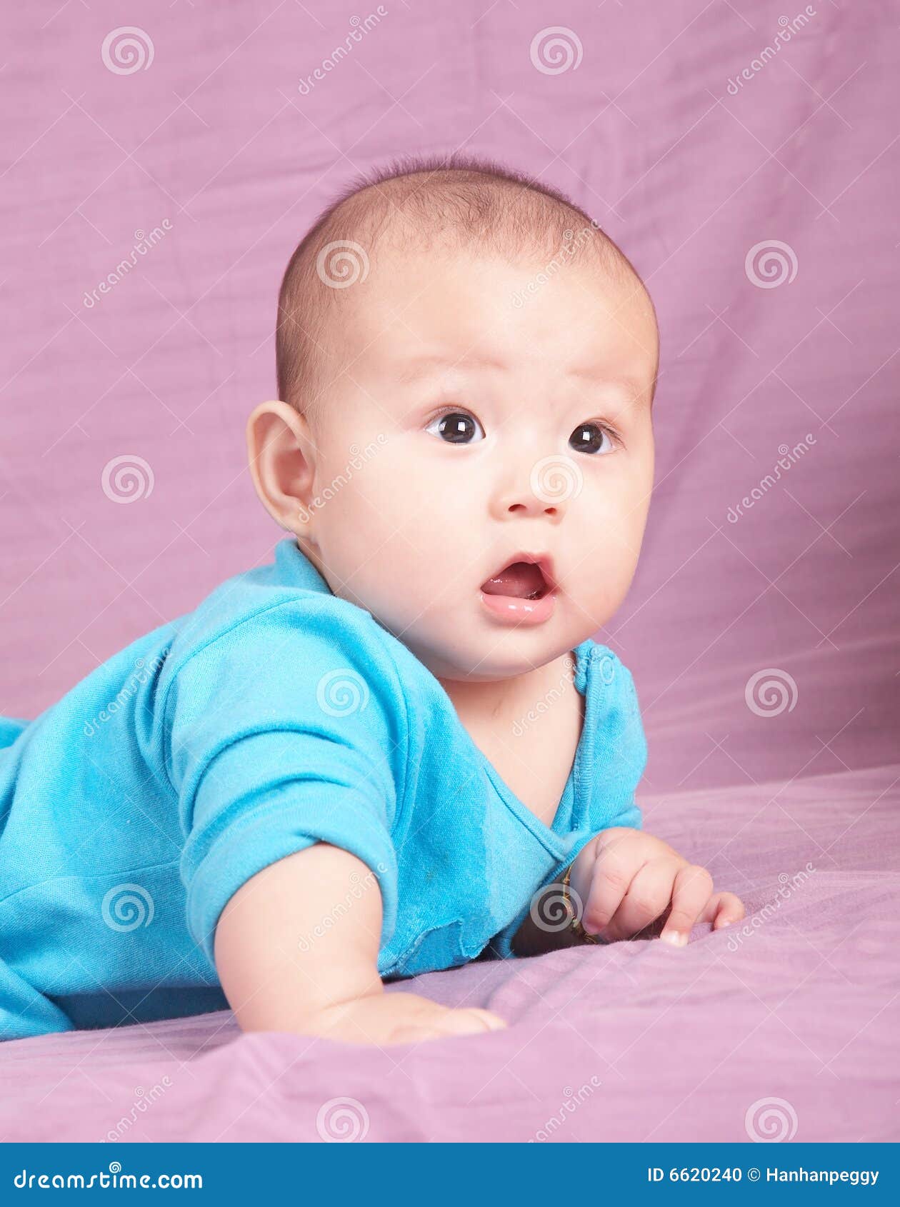 Neonato fotografia stock. Immagine di felicità, carino - 6620240