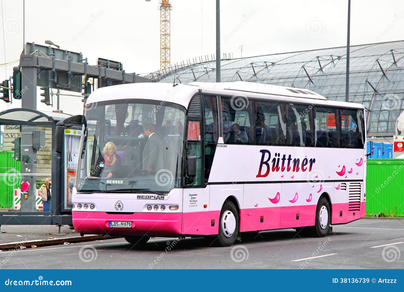 Neoplan N316SHD Euroliner redaktionelles stockbild. Bild von tourismus ...