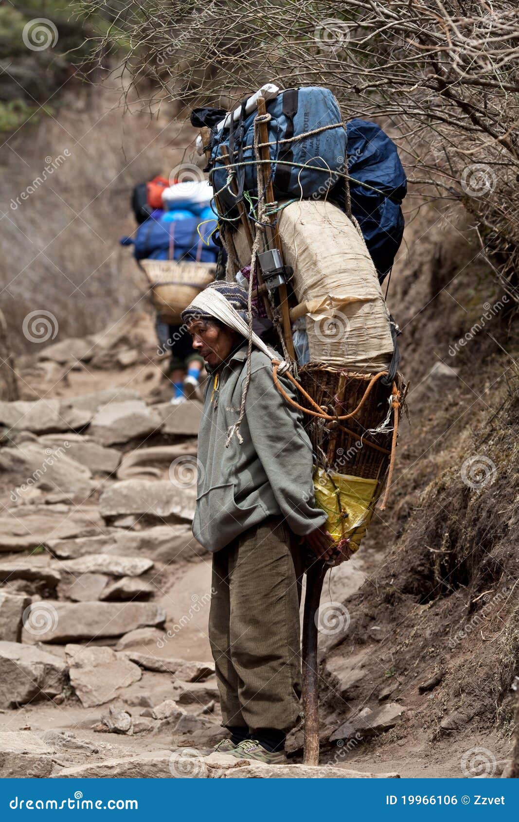 Nepalese porter editorial photo. Image of difficult, heavy - 19966106
