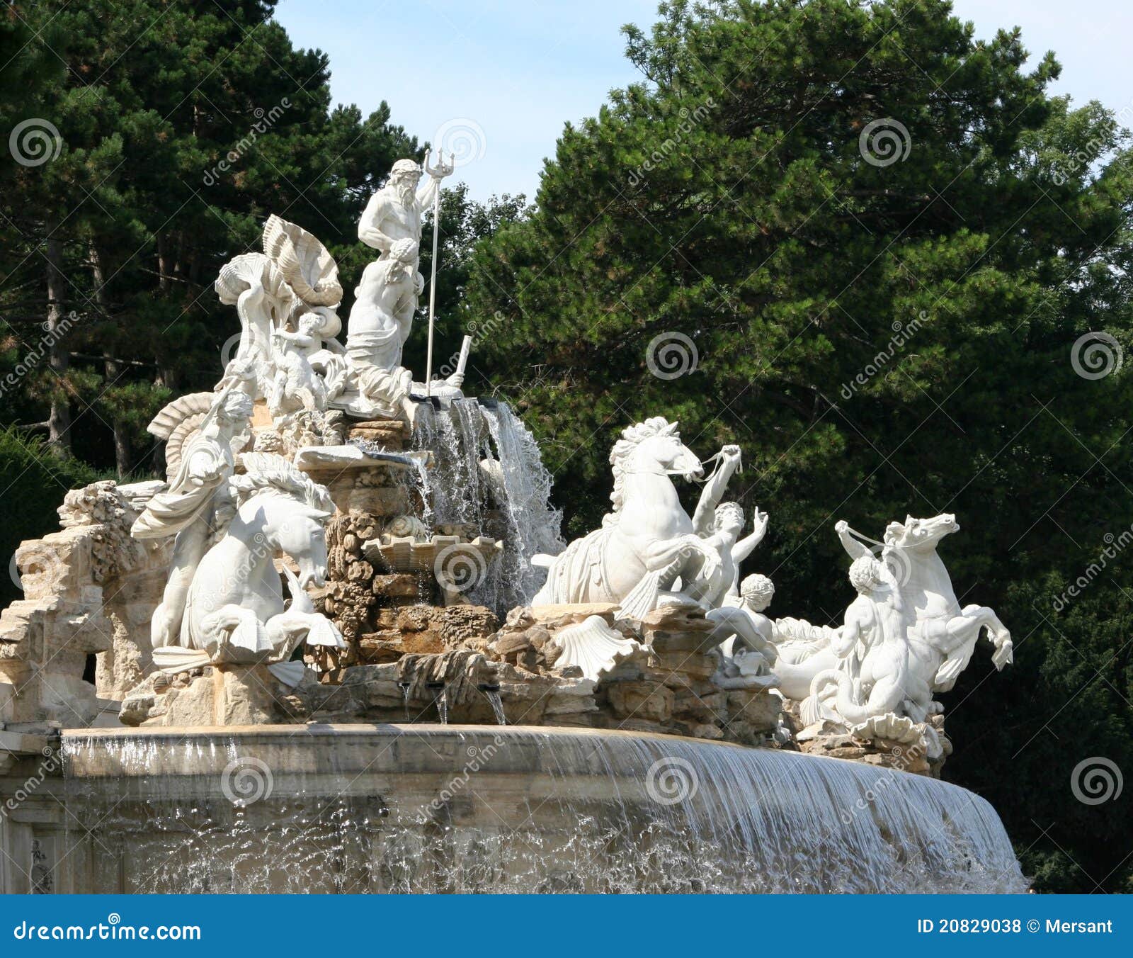 Neptune fountain in Vienna stock photo. Image of building - 20829038