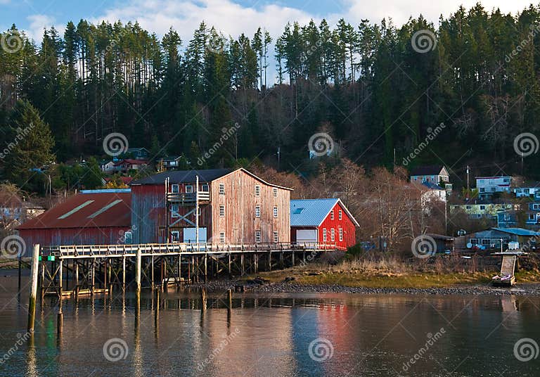 Net shed stock photo. Image of river, pacific, dock, reflection - 12945168