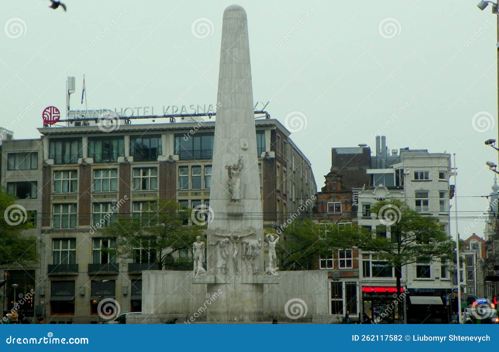 Netherlands, Amsterdam, Dam Square, National Monument on Dam Square ...